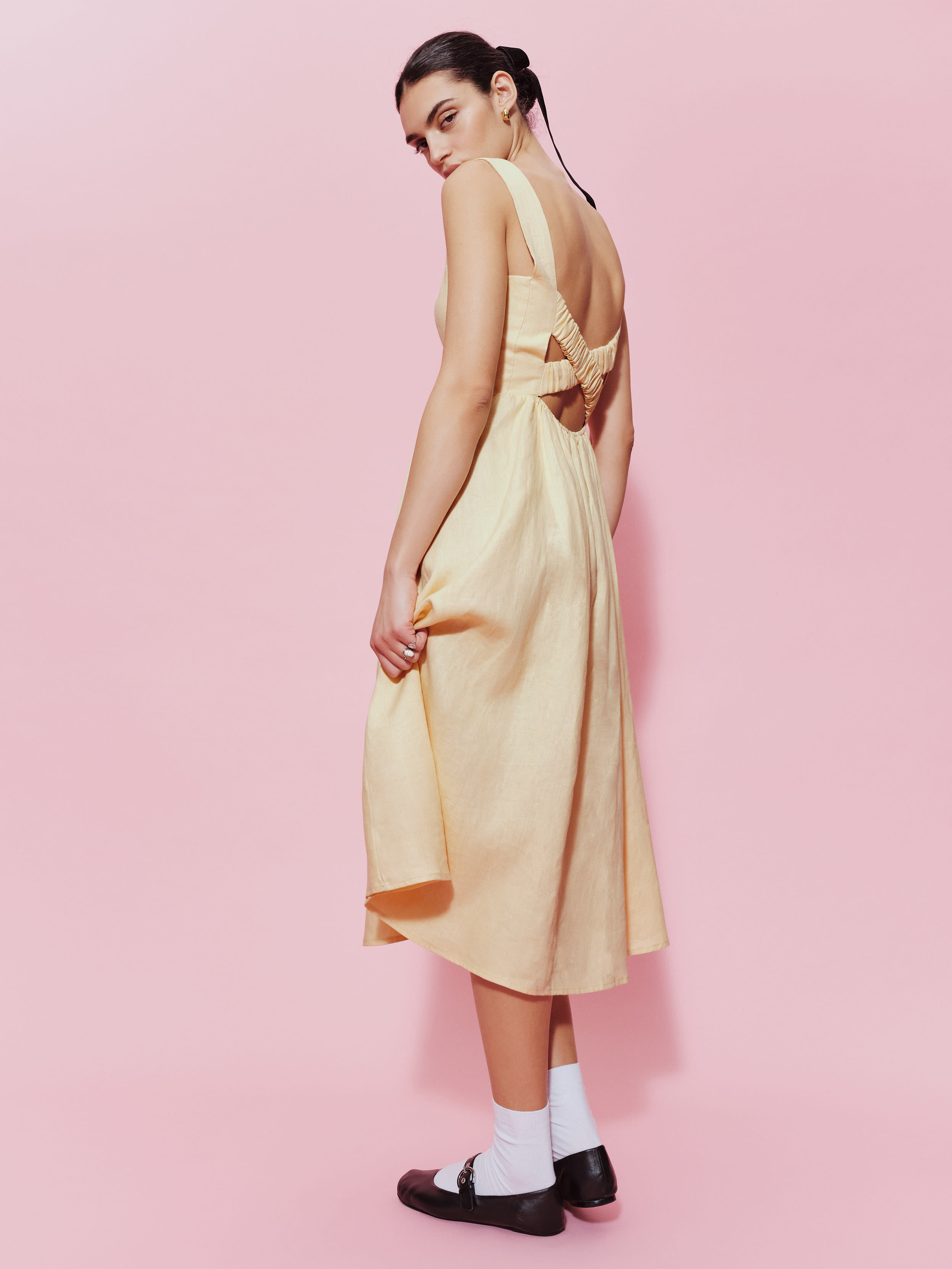 Reformation Frieda Linen Dress - Parmesan | Editorialist Reformation Frieda Linen Dress - Parmesan | Editorialist