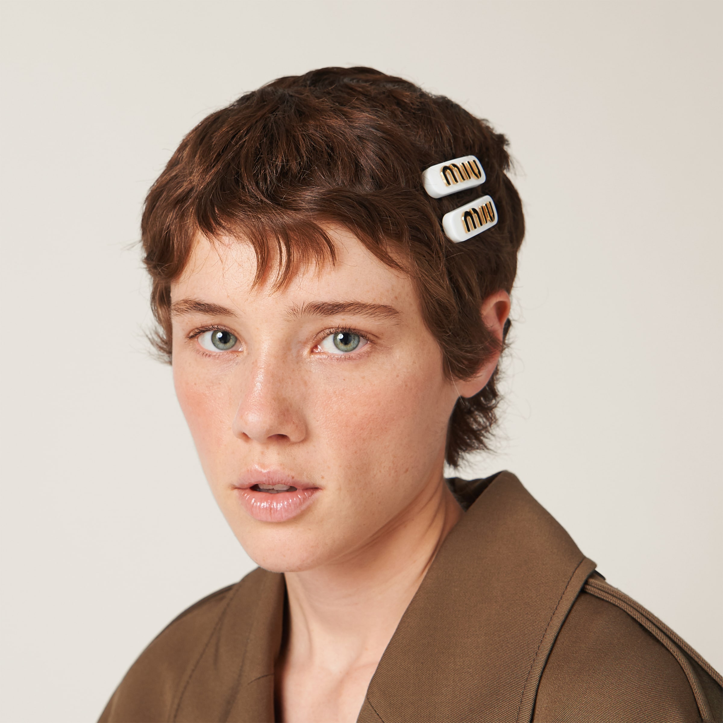 Miu Miu Plexiglas And Metal Hair Clips - White/Black | Editorialist