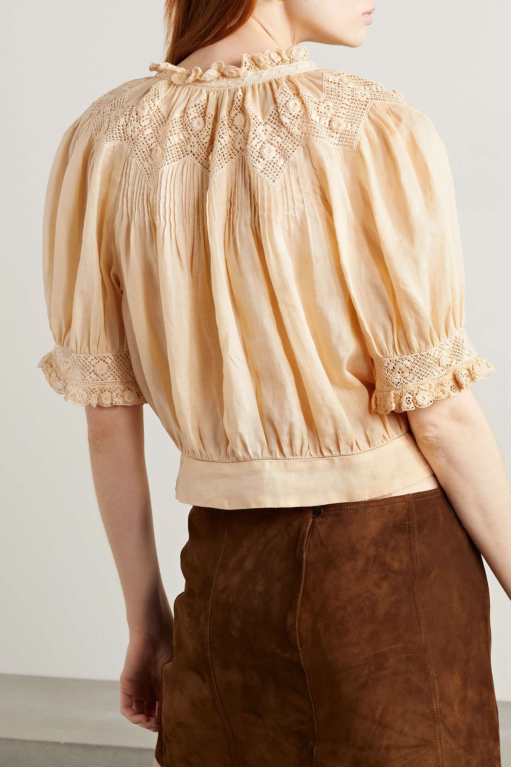 ANDMARY Agatha blouse set up 3点 DôEn Agatha Crochet-Trimmed Pintucked Ramie Top - Peach | Editorialist