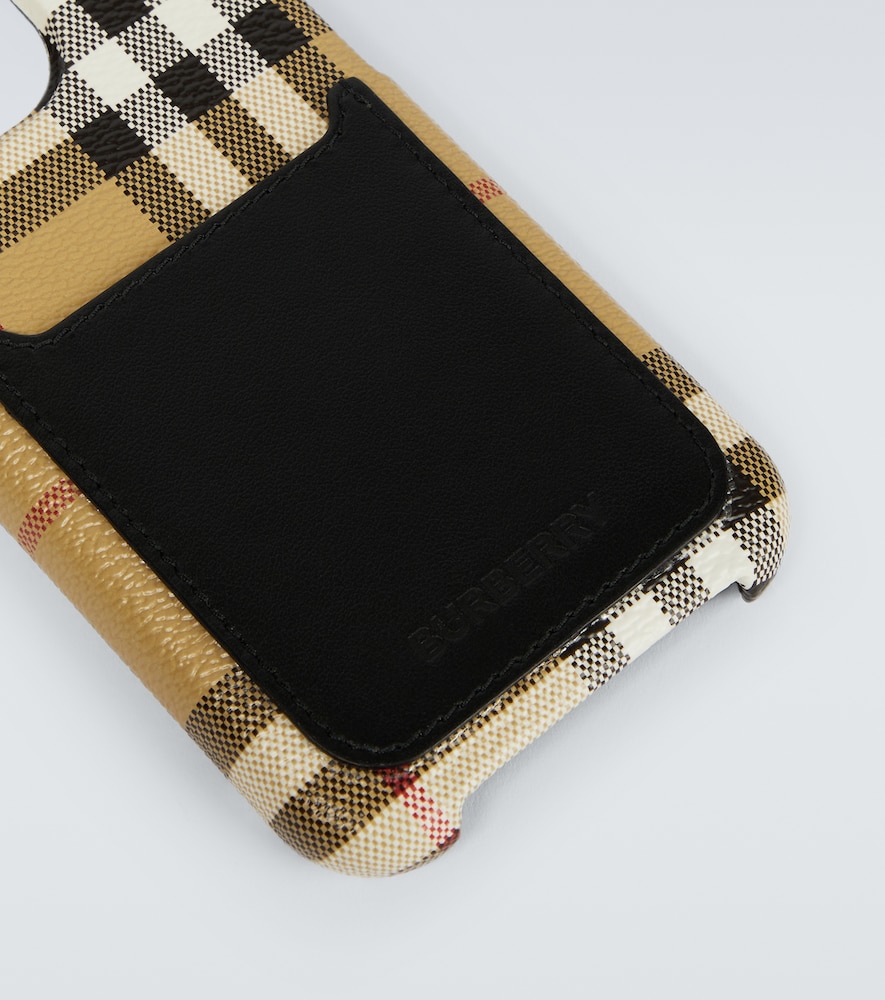 Burberry Vintage Check Iphone 14 Pro Case In Multicoloured - 40