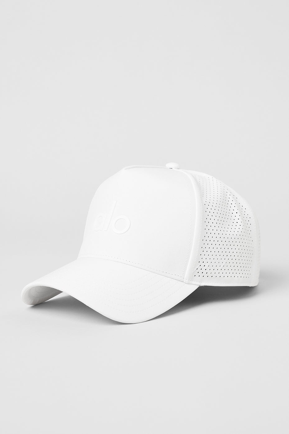 Alo Yoga District Trucker Cap - White | Editorialist
