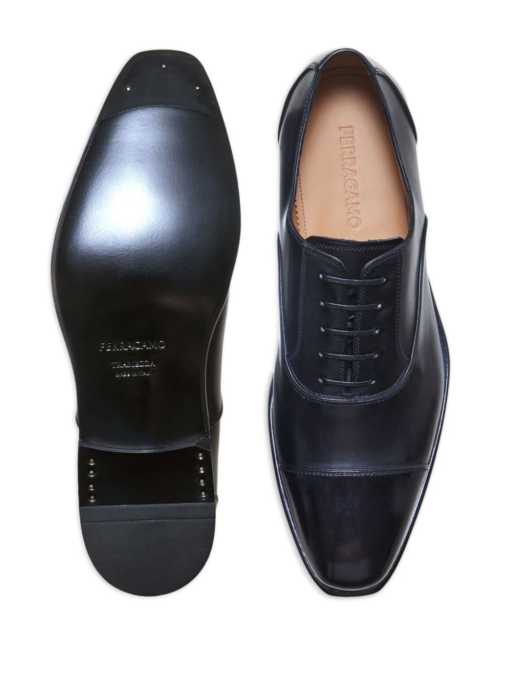 FERRAGAMO Tonal Toecap Leather Oxford Shoes - Black  display picture 3