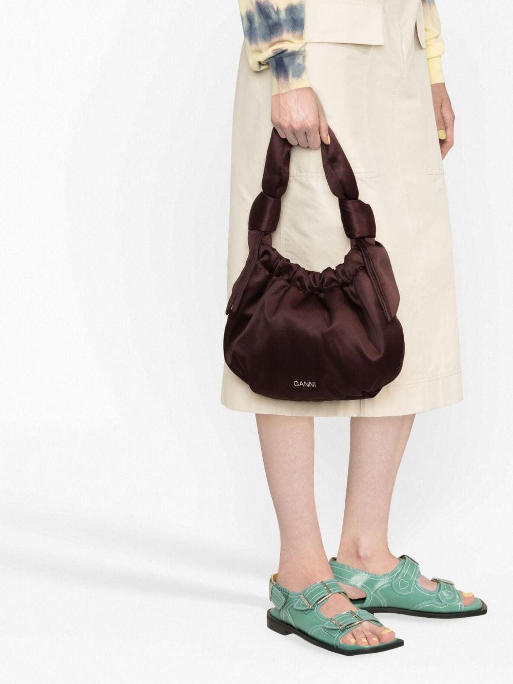 【新品タグ付】GANNI Occasion Small Hobo ハンドバッグ Ganni Small Occasion Hobo Shoulder Bag - Brown | Editorialist