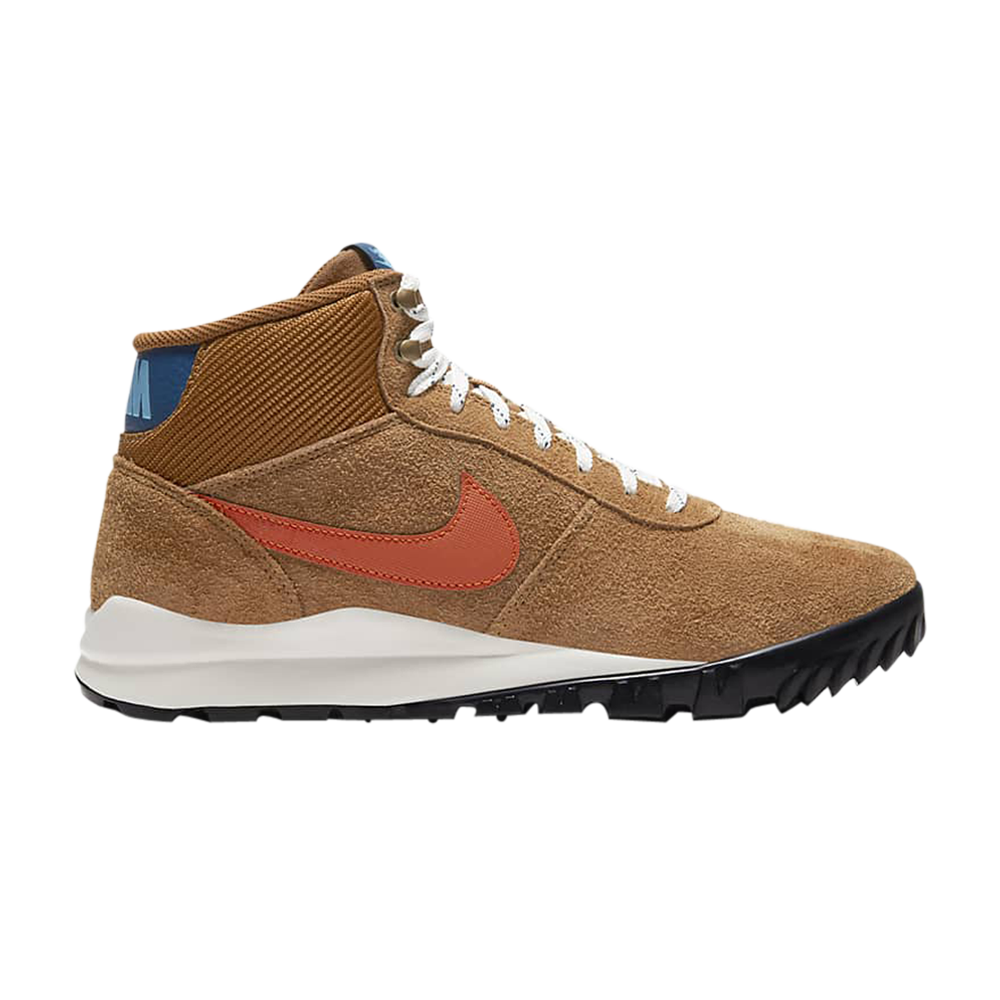 Nike Hoodland Boots - Tan | Editorialist display picture 1
