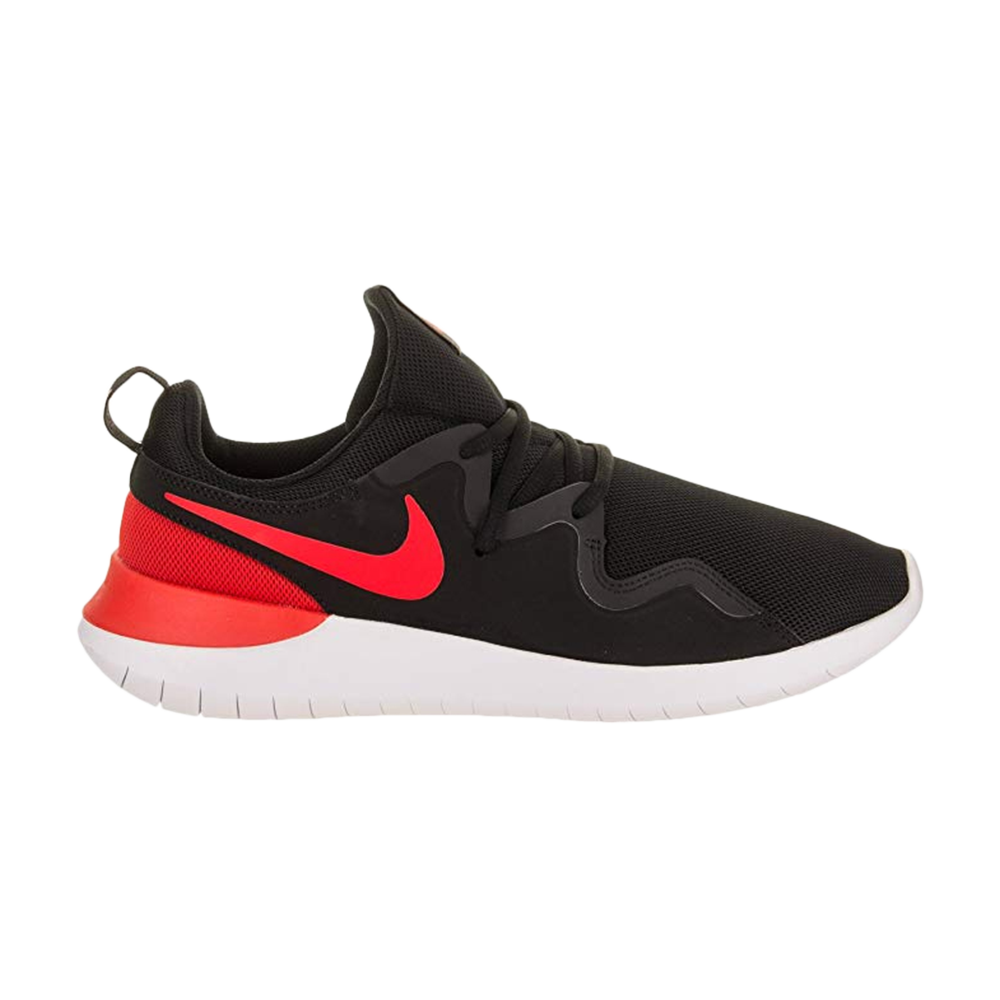 nike panelled tessen running shoes