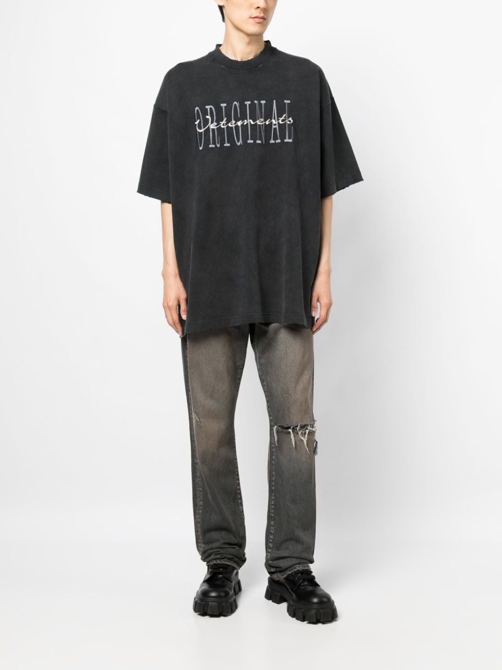 VETEMENTS original logo-print t-shirt