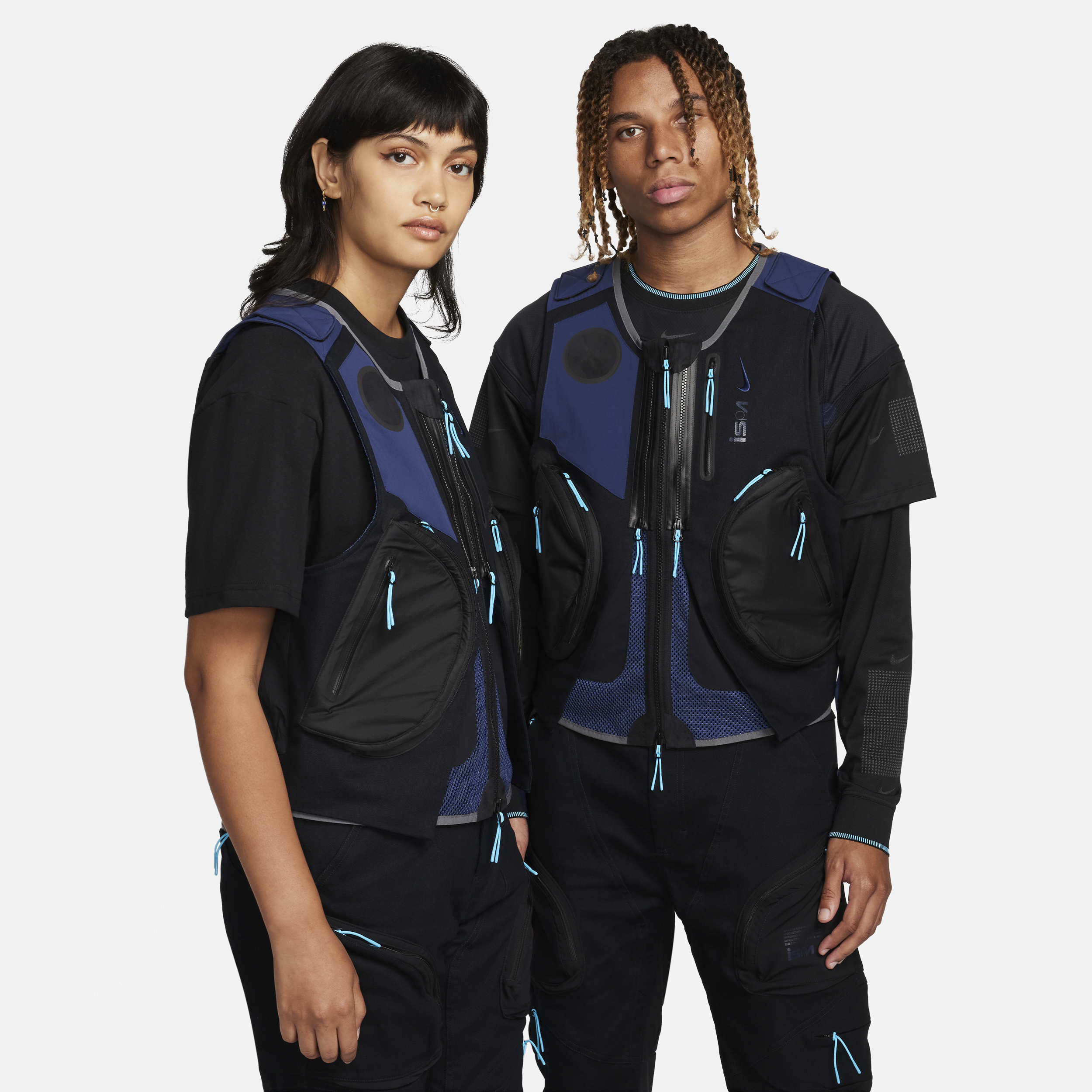 【美品】NIKE ISPA Vest 2.0 テック ゴープコア y2k 即完 Nike Ispa Vest 2.0 - Black | Editorialist