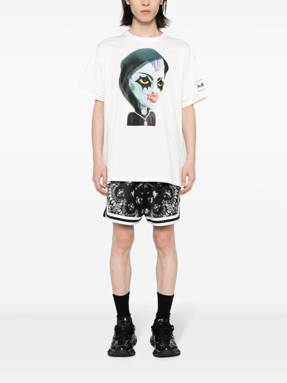 HACULLA. dracula's wife graphic-print t-shirt