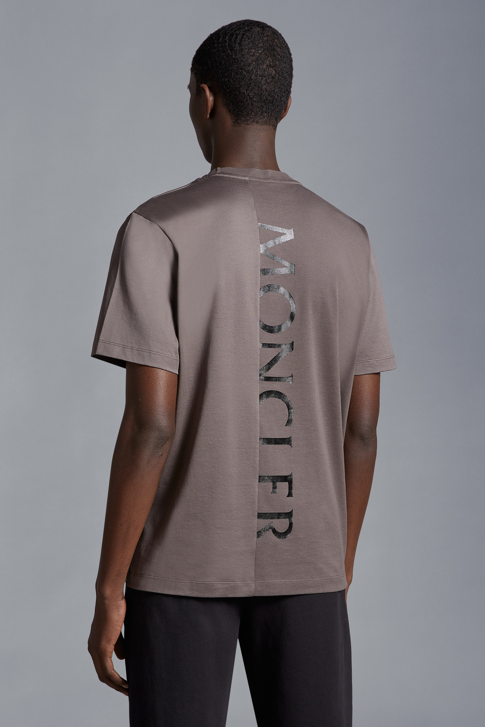Moncler Vertical Logo T-Shirt - Grey | Editorialist