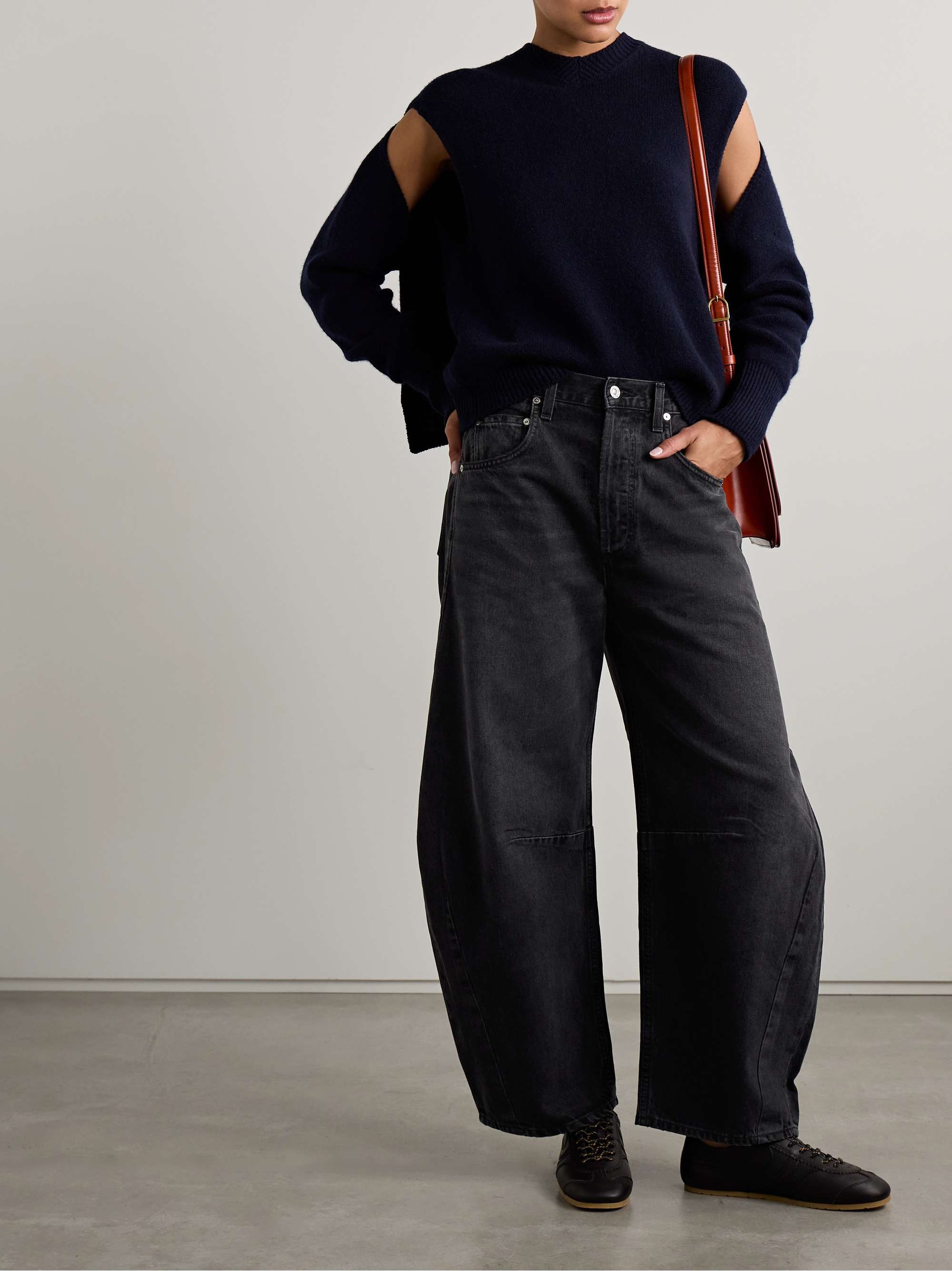 Citizens Of Humanity Horseshoe Barrel-Leg Jeans - Black | Editorialist