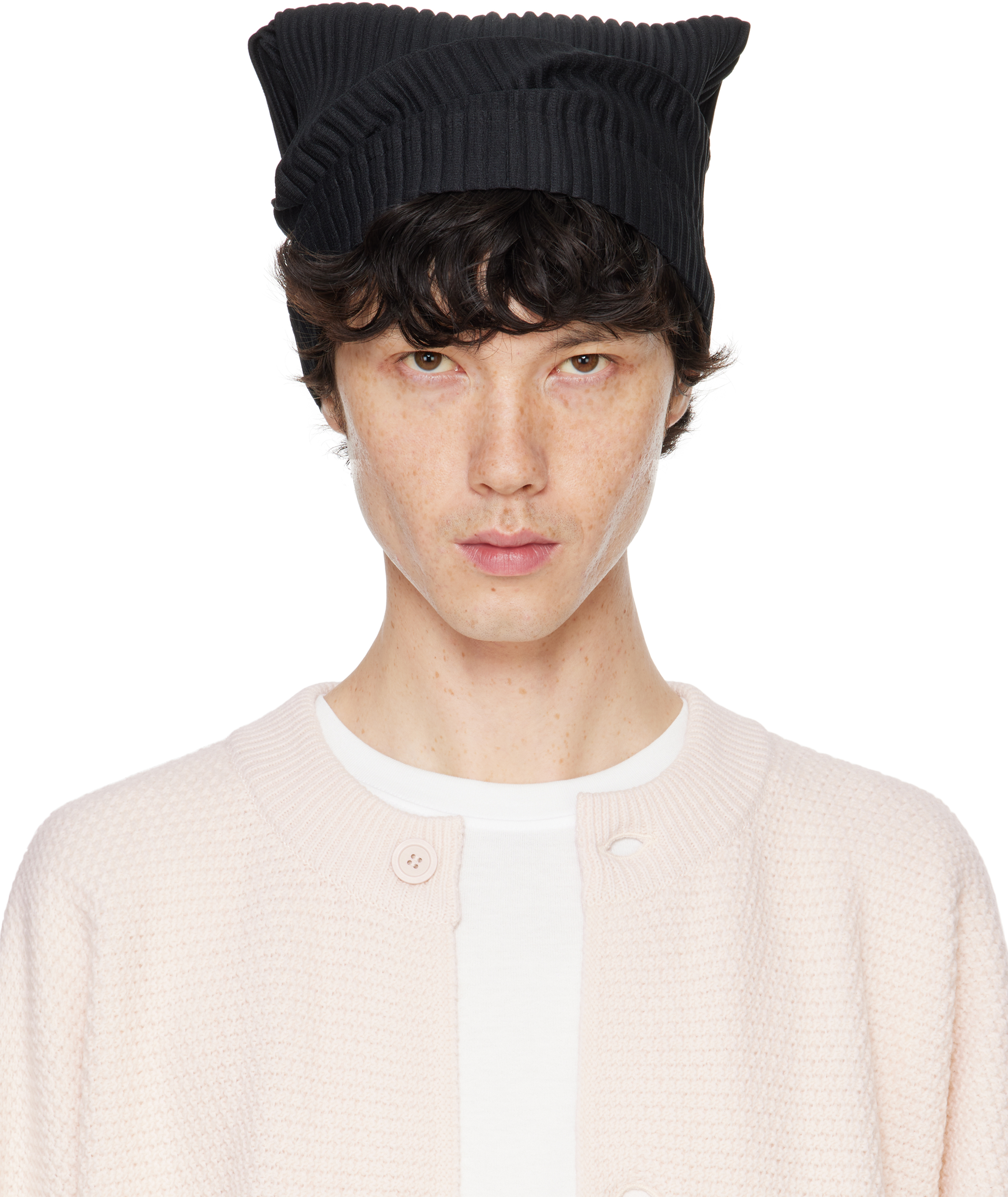 Issey Miyake Pleated Tube Beanie - 15-Black | Editorialist