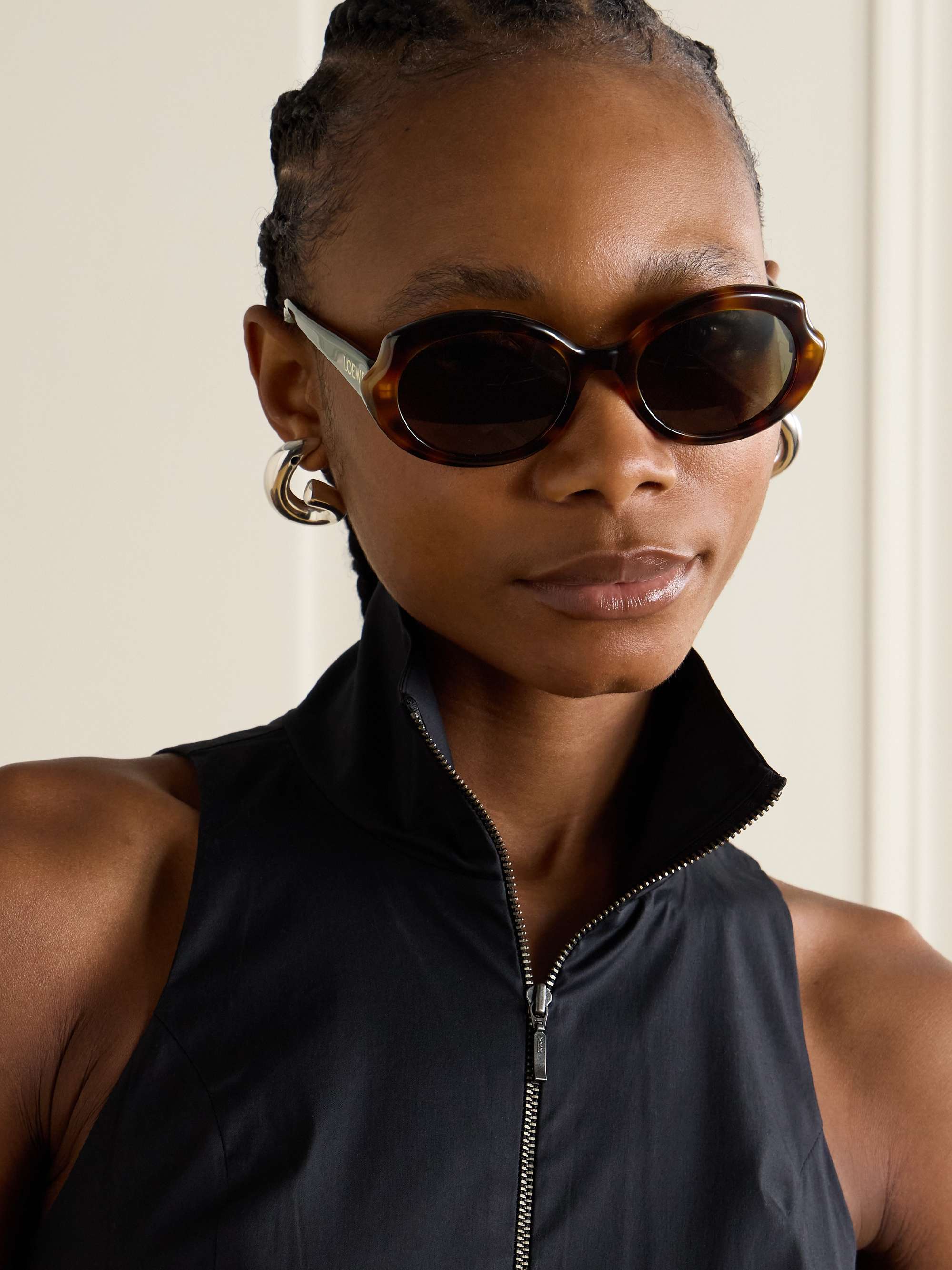 Loewe Oval-Frame Sunglasses - Black | Editorialist display picture 1
