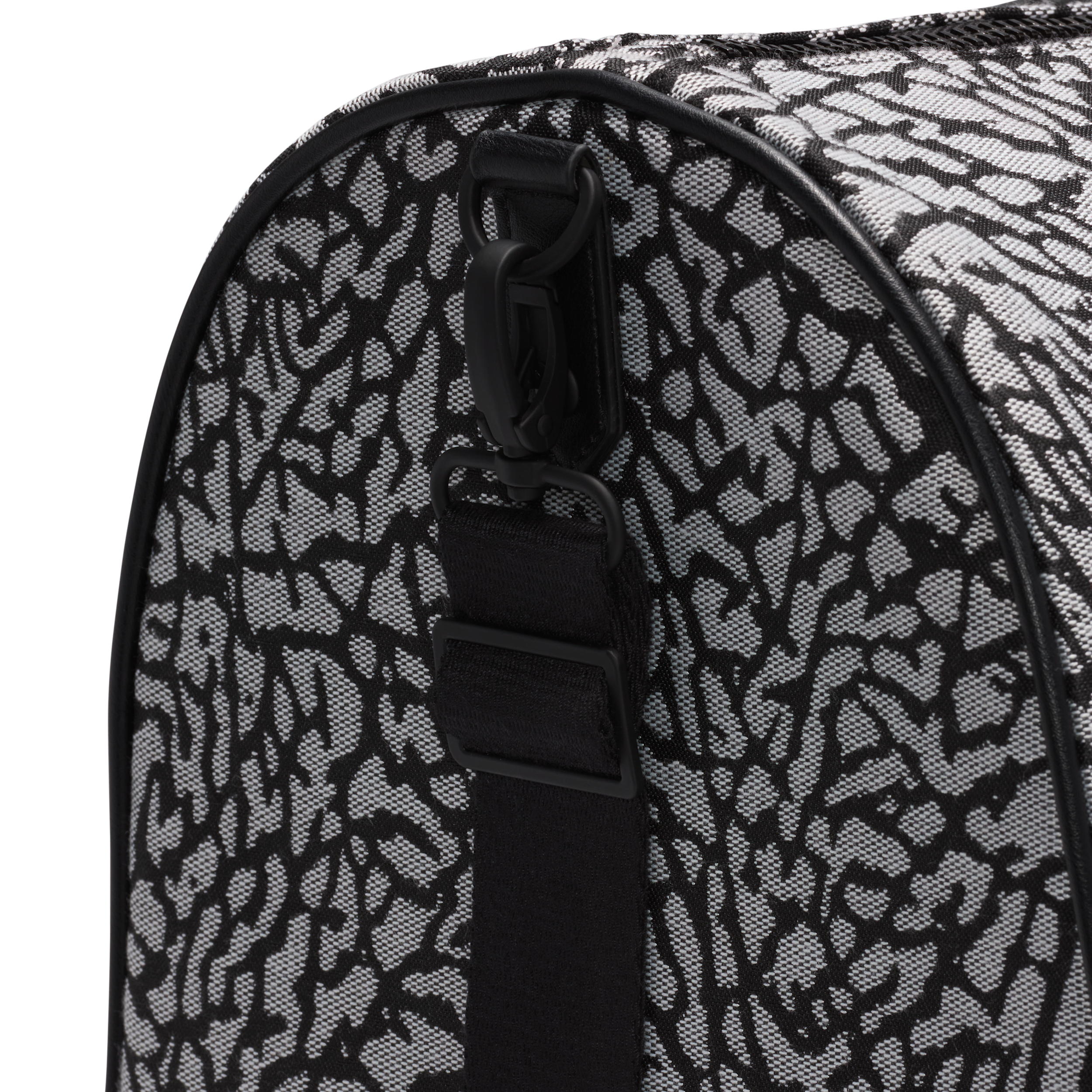 Jordan Icon Duffle Bag - Black | Editorialist