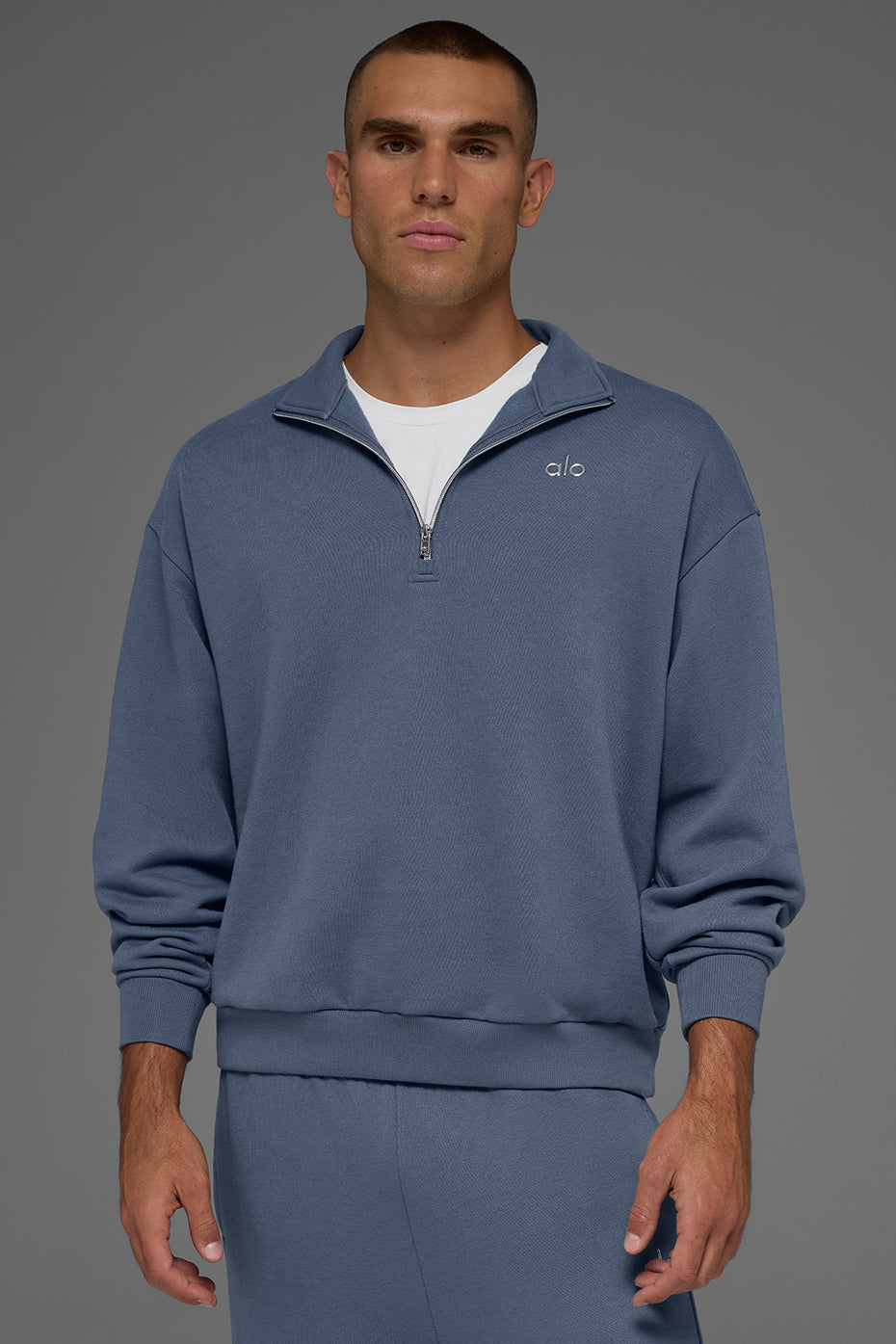 Alo Yoga Accolade 1/4 Zip Pullover Top - Bluestone | Editorialist Alo Yoga Accolade 1/4 Zip Pullover Top - Bluestone | Editorialist