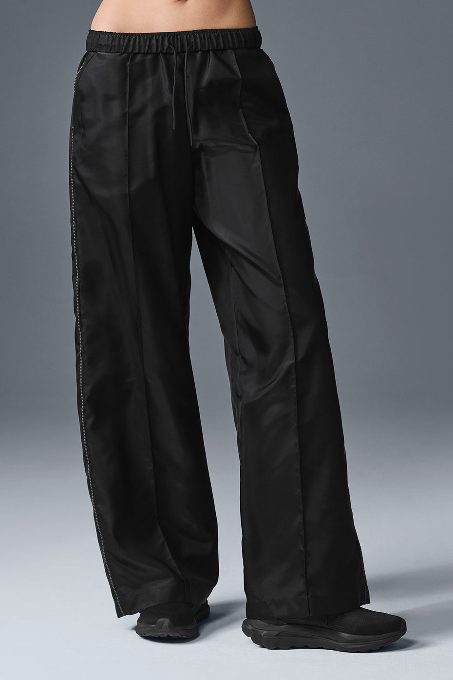 Alo Yoga Suit Up Trouser In Size - Black | Editorialist