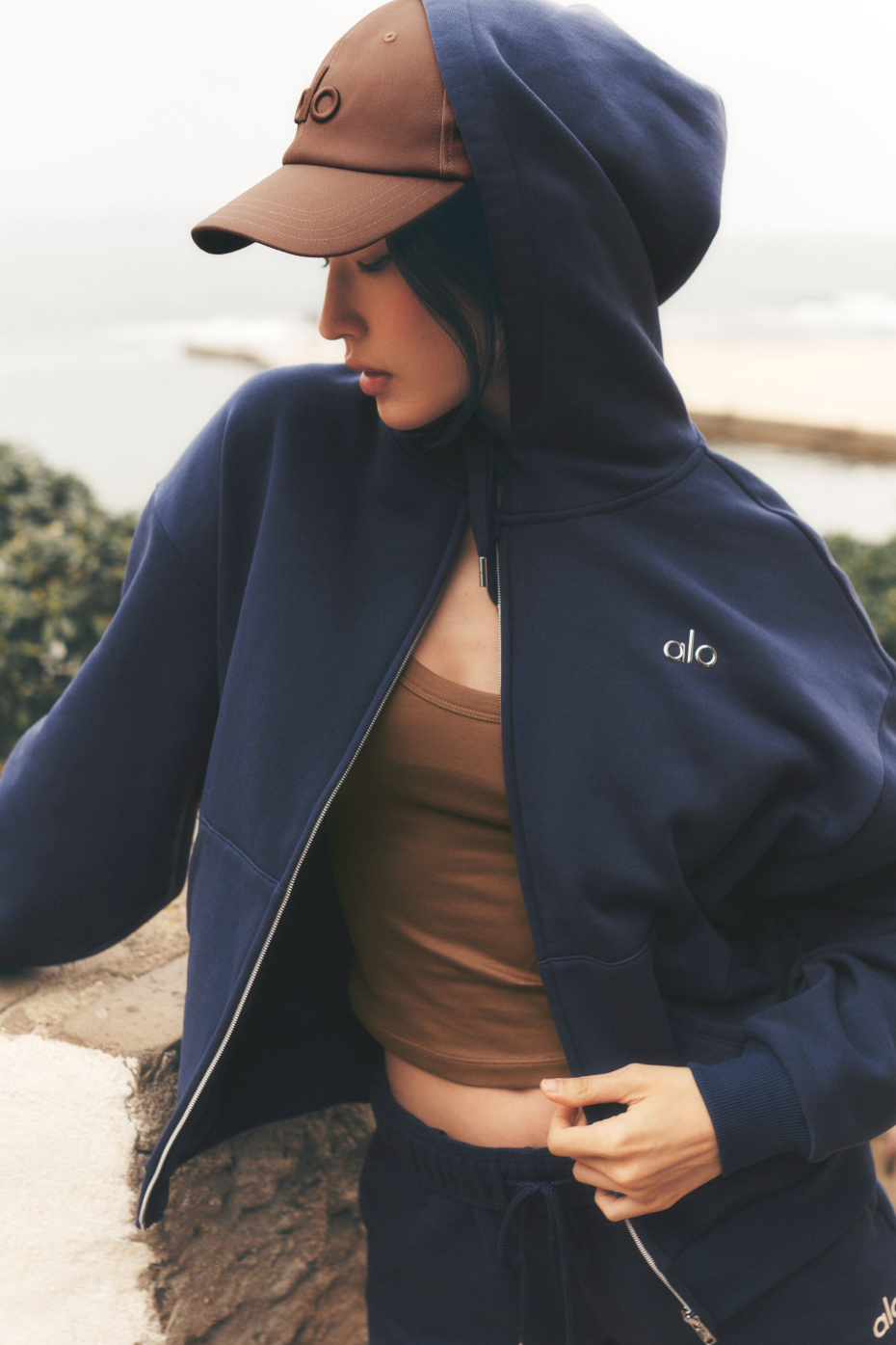 Alo Yoga Renown Heavyweight Full Zip Hoodie - Black | Editorialist