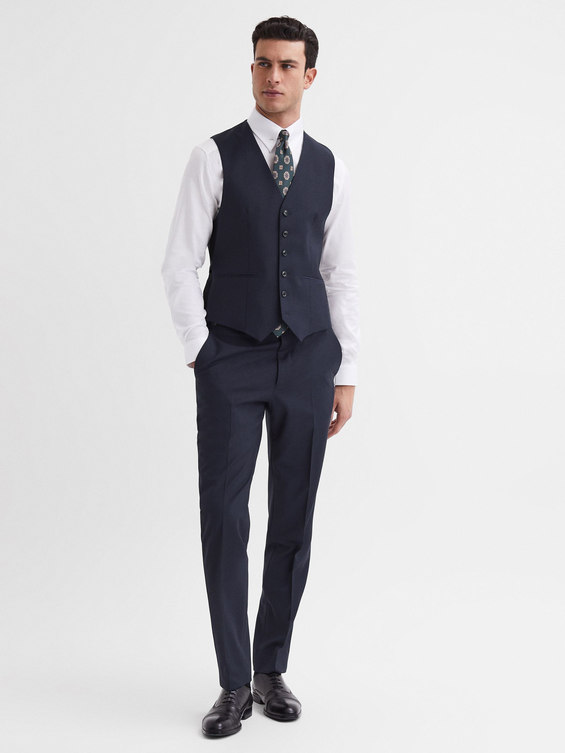 REISS Reiss Hope Modern Fit Travel Waistcoat