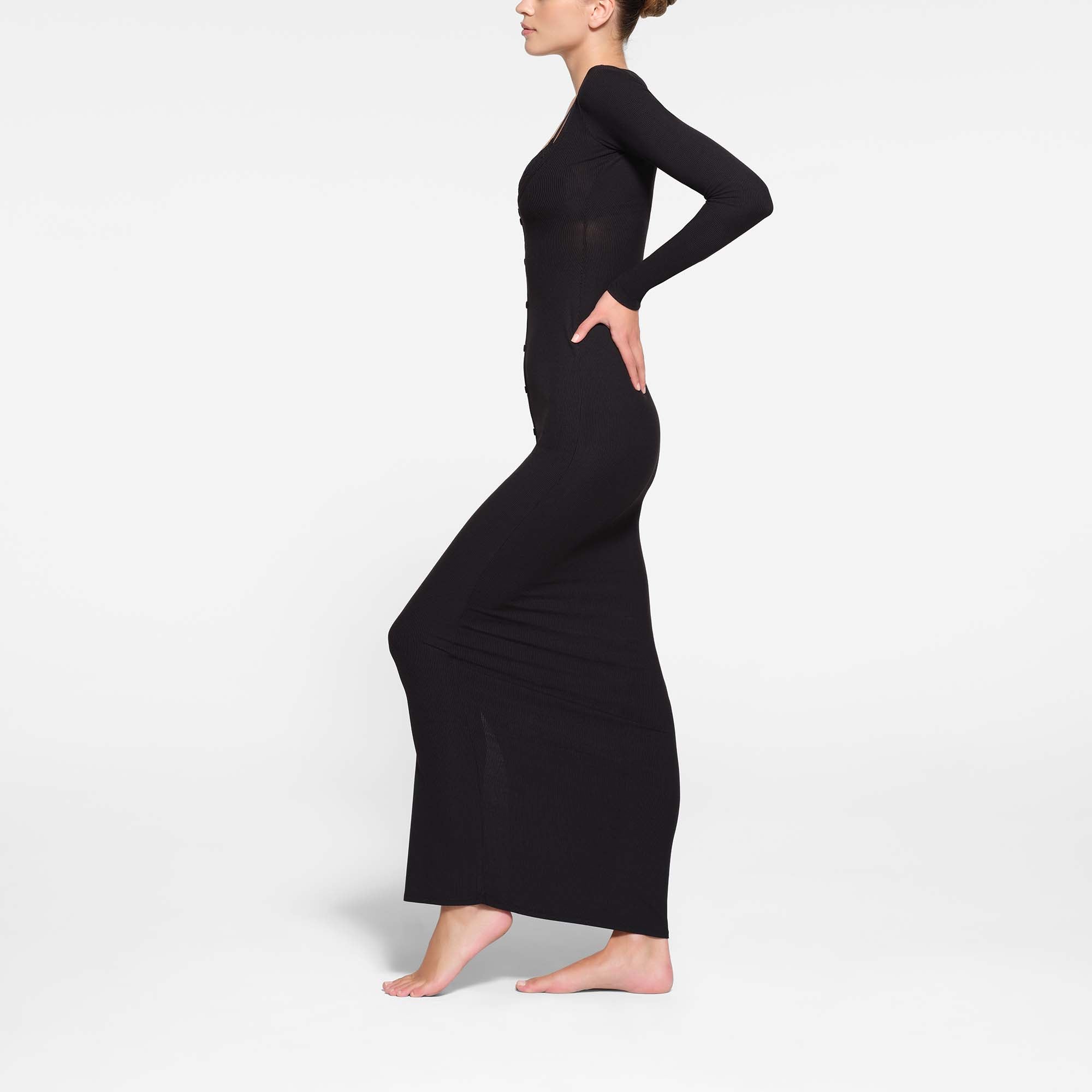 Skims Soft Lounge Lace Long Sleeve Dress With Bralette - Onyx | Editorialist Skims Soft Lounge Lace Long Sleeve Dress With Bralette - Onyx | Editorialist