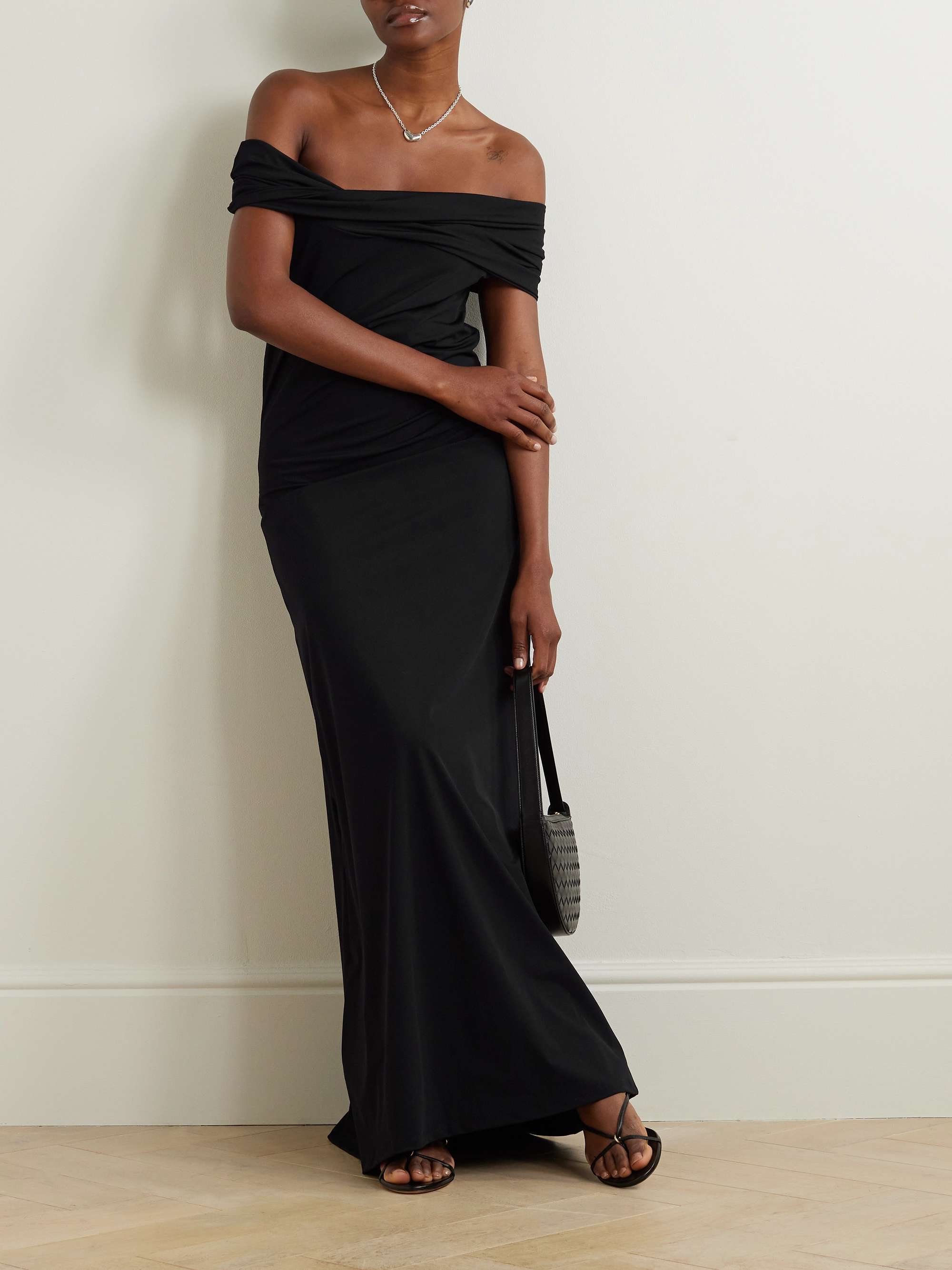 RHe Off-The-Shoulder Ruched Maxi Dress In Black - 70% Off | Editorialist