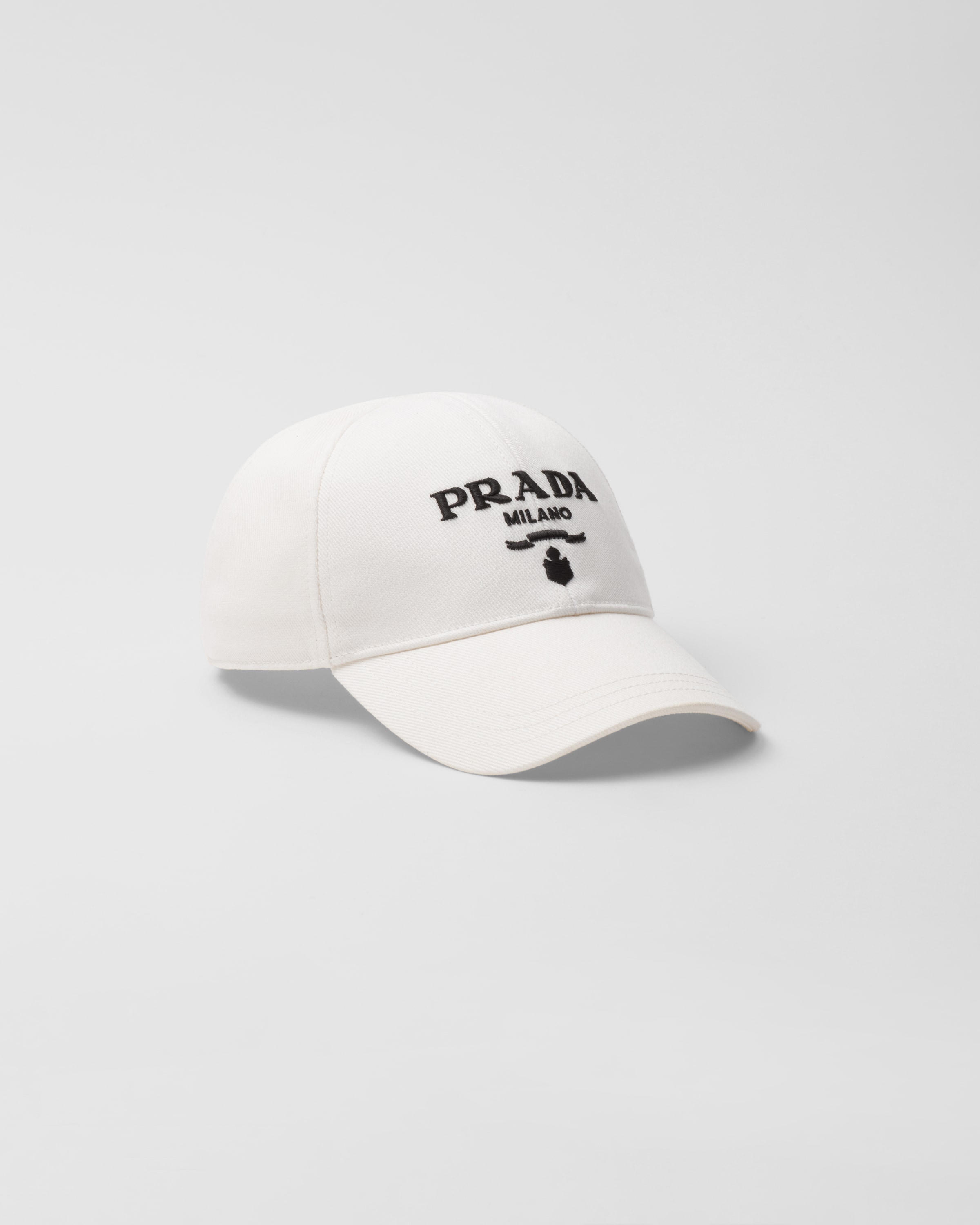 PRADA・キャップ・白・レディース、 ホワイト（白）系 PRADA(プラダ) キャップ(レディース) - ブランド通販