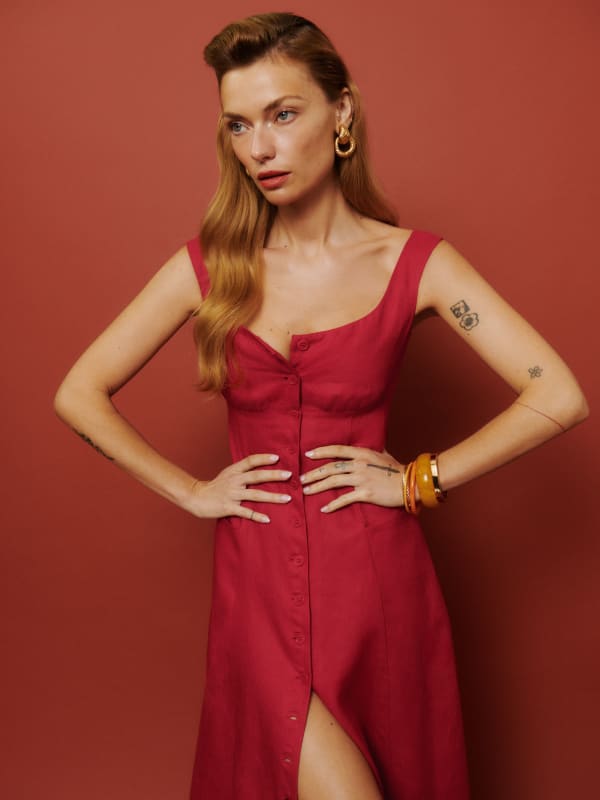 Reformation Louisa Linen Dress In White - 50% Off | Editorialist Reformation Louisa Linen Dress In White - 50% Off | Editorialist