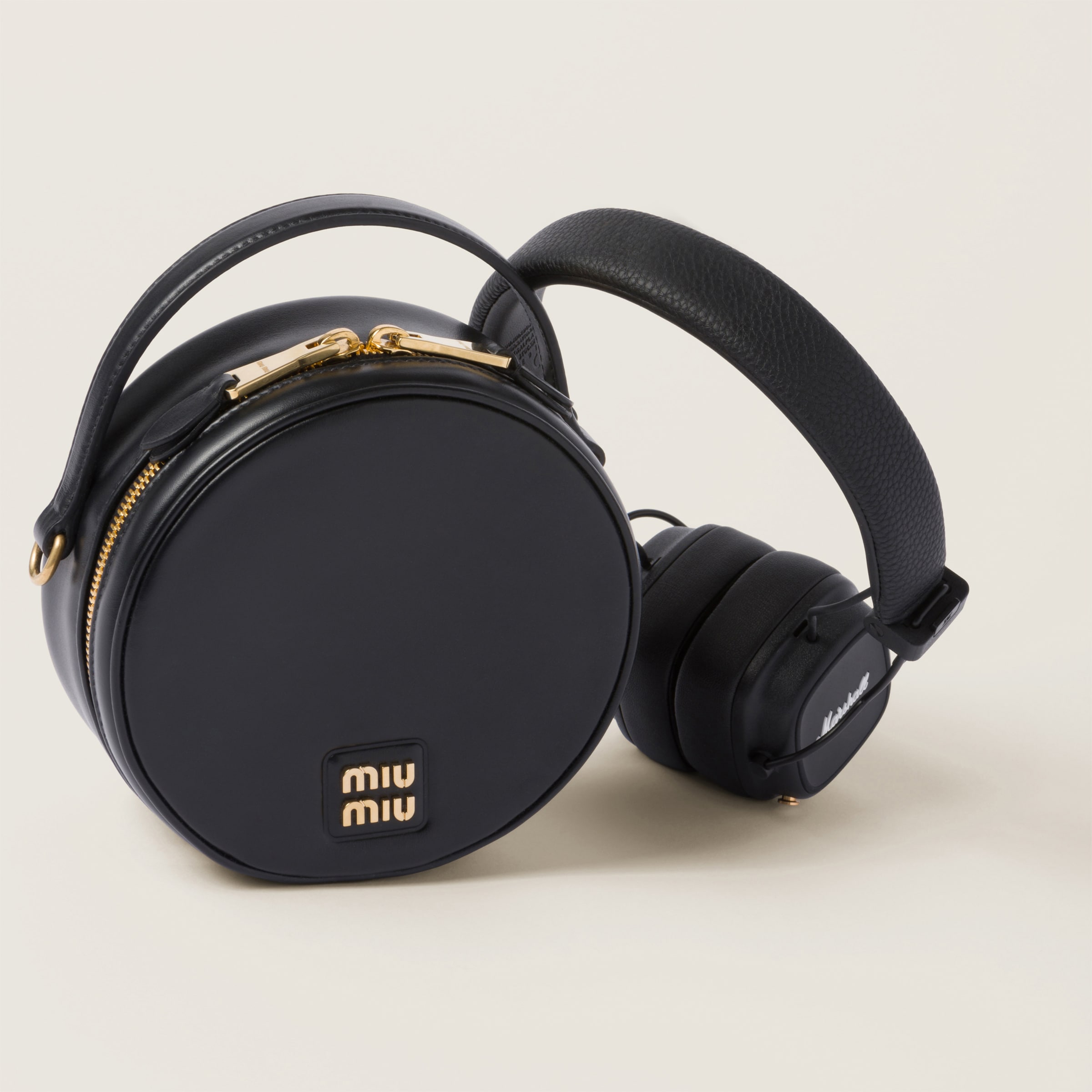 MIU MIU Marshall Major IV ヘッドホン Miu Miu Marshall X Headphones With Leather Case - Black | Editorialist