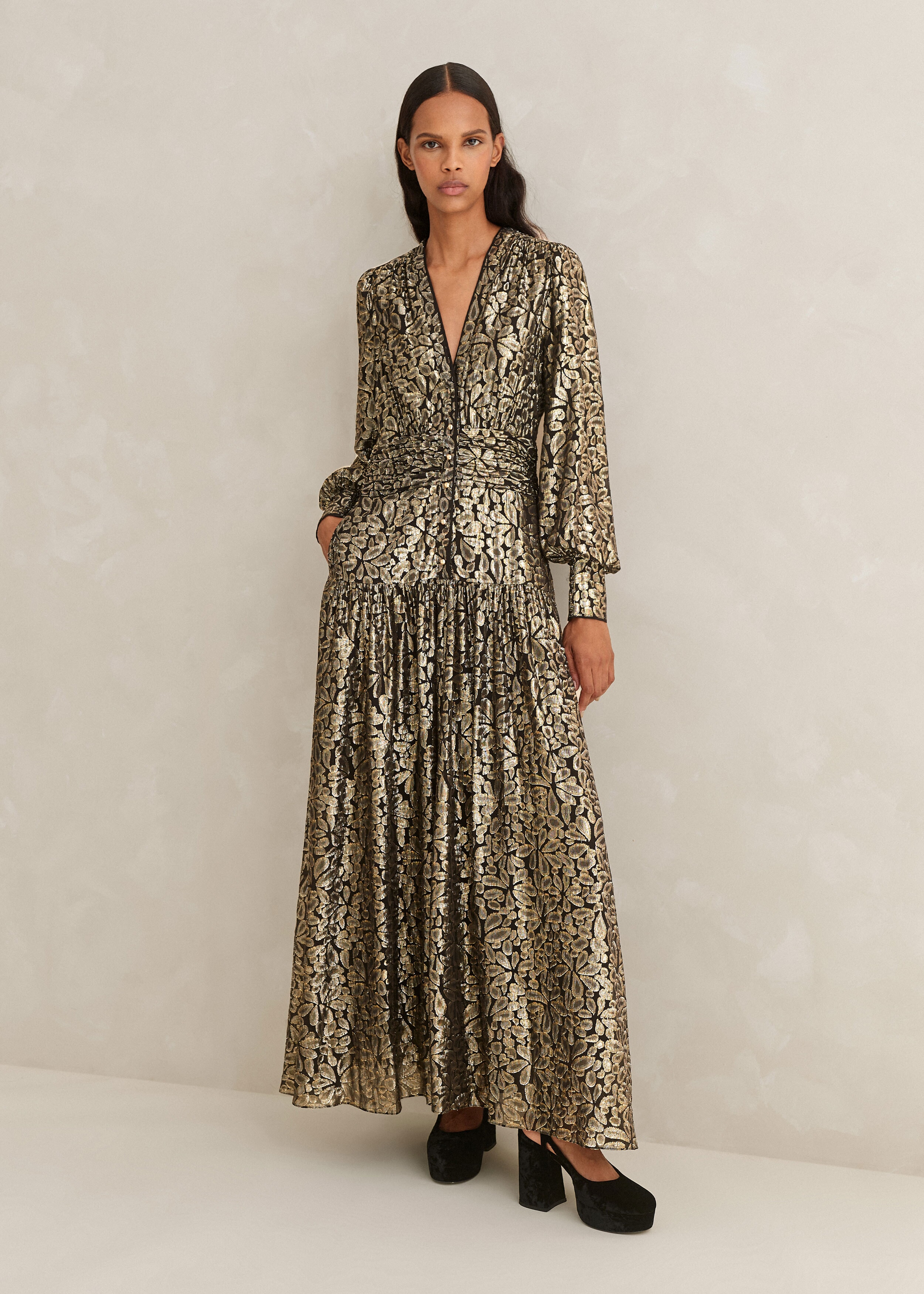 Me+Em Silk Metallic Flower Lam Dress + Belt - Black/Gold | Editorialist Me+Em Silk Metallic Flower Lam Dress + Belt - Black/Gold | Editorialist