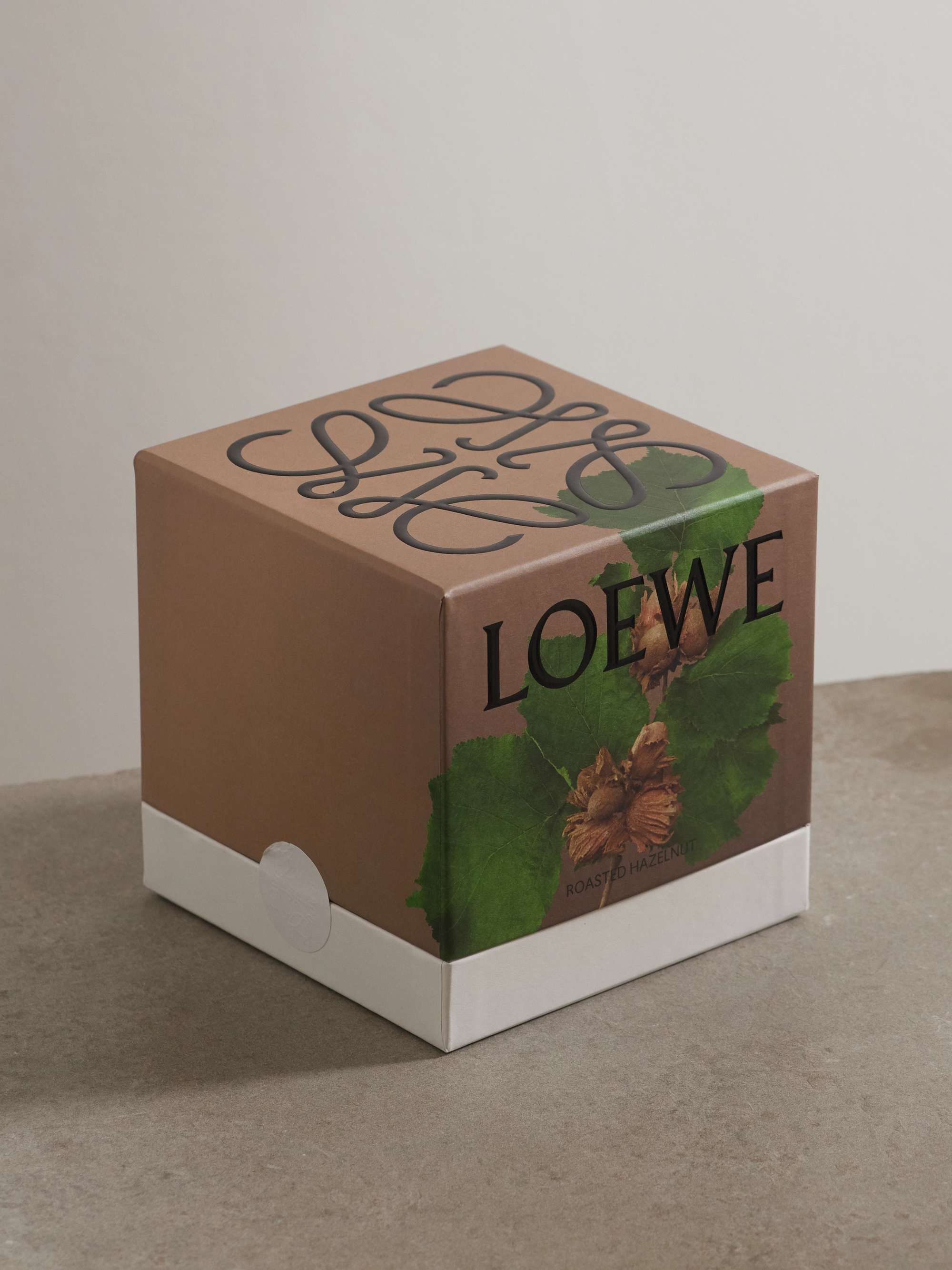 Loewe Perfumes Roasted Hazelnut Medium Scented Candle, 610g