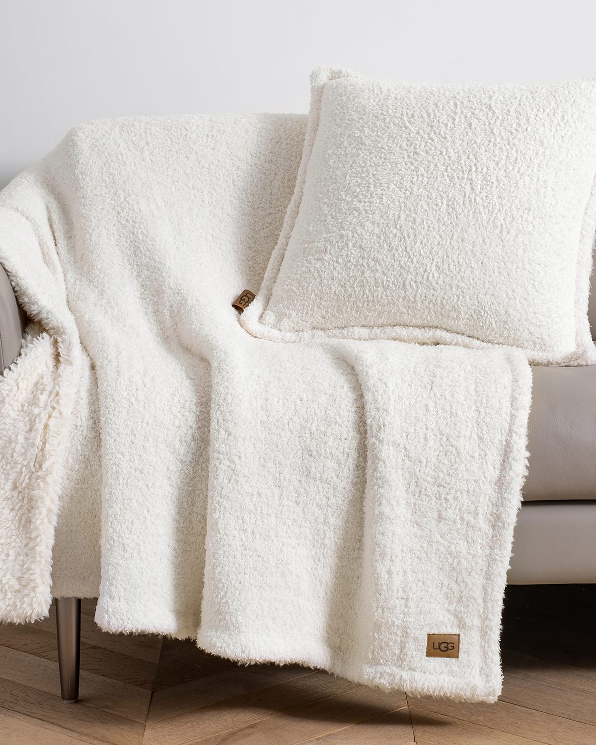vivienne throw ugg