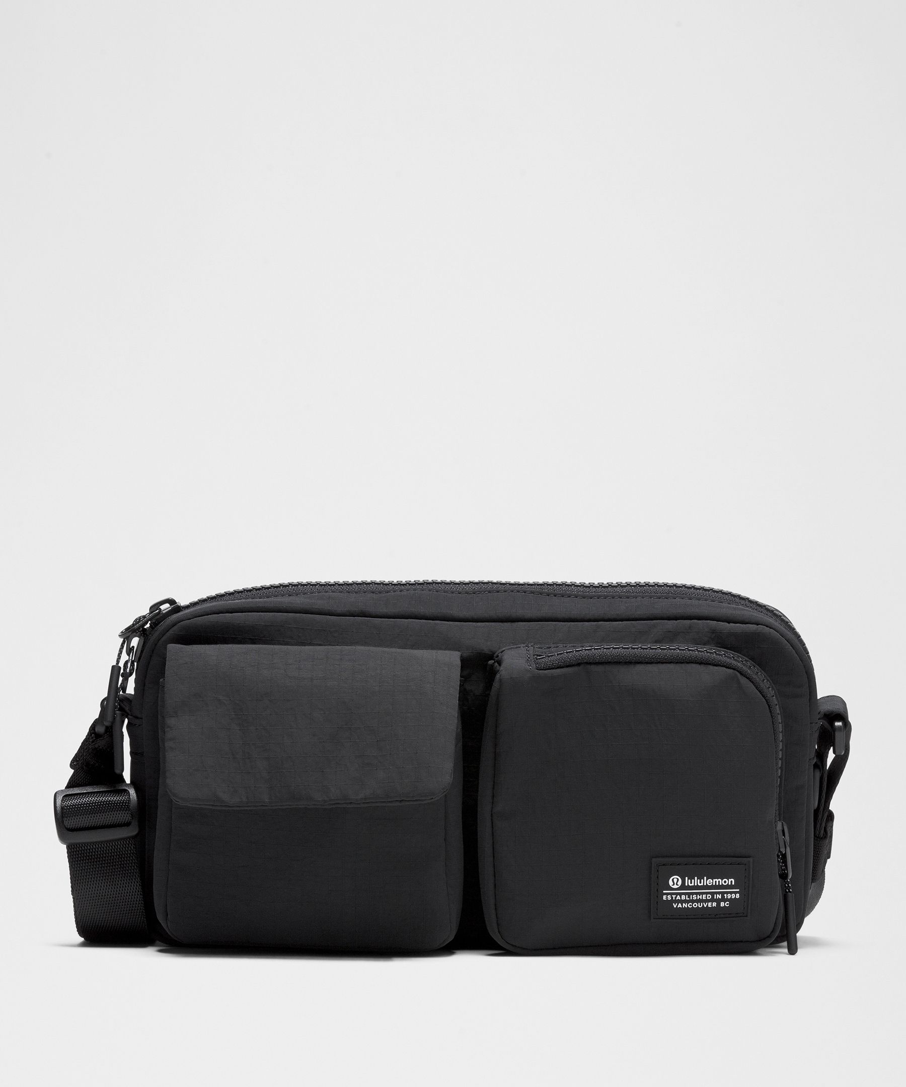Lululemon Multi-Pocket Crossbody Bag - Black | Editorialist