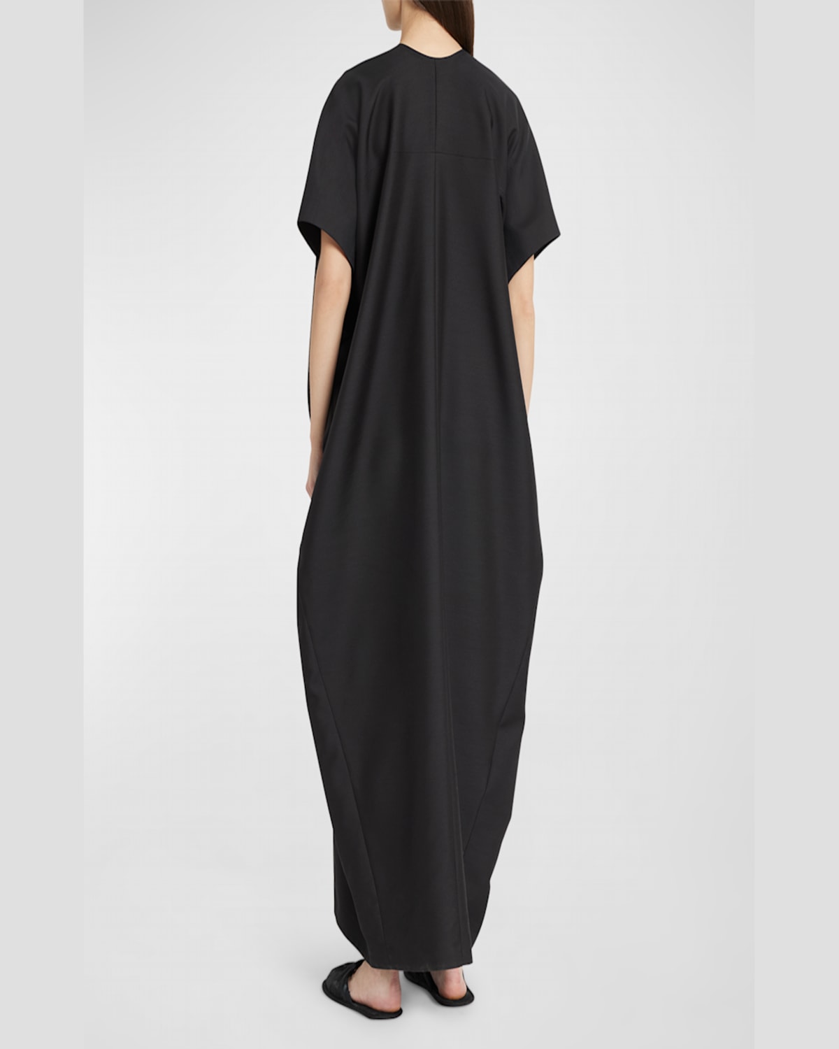The Row Saule Short-Sleeve Curved Shift Maxi Dress - Black 