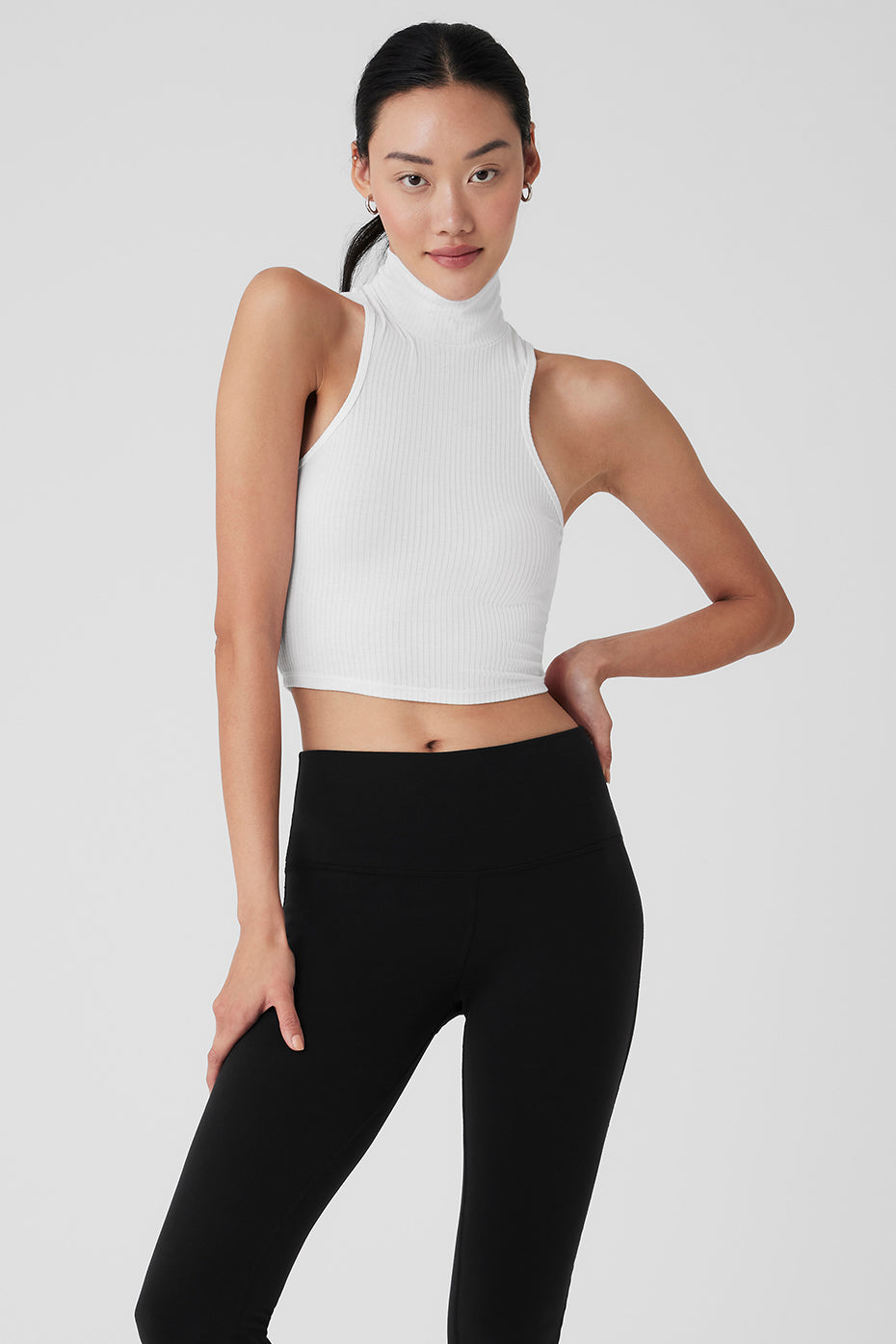 Alo Yoga Ribbed Sea Coast Cropped Turtleneck Tank Top In Size
