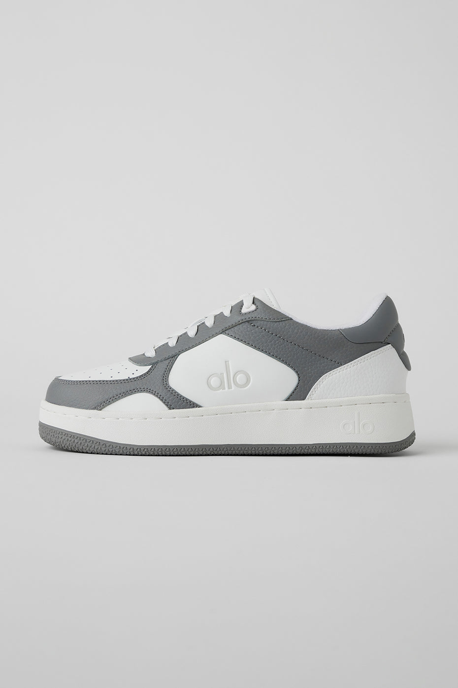 Alo Yoga Recovery Mode Sneaker In Size - Grey/White | Editorialist