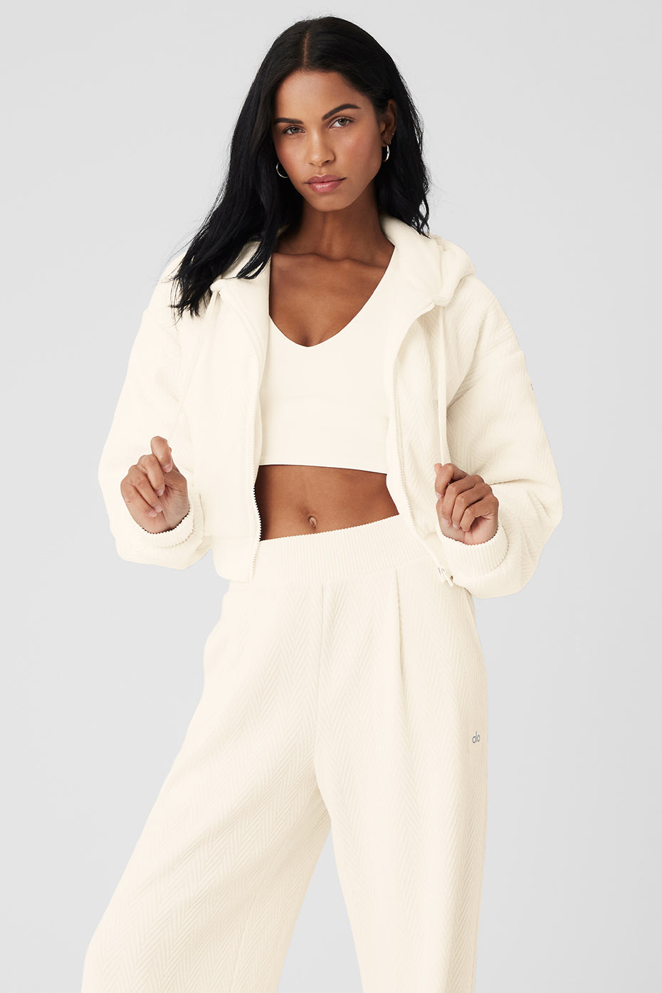 Alo Yoga Cropped Cozy Day Full Zip Jacket In White, Size - Ivory