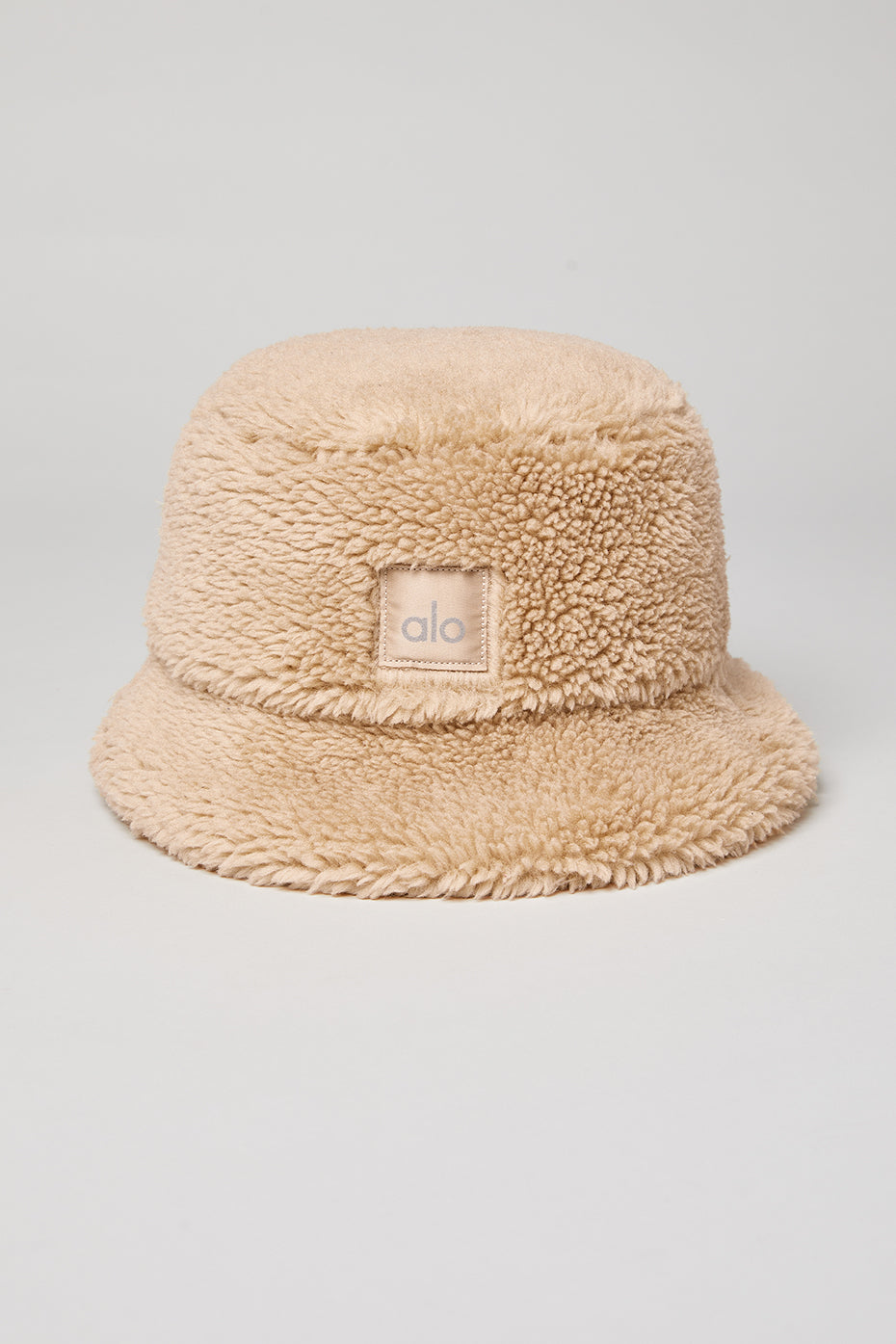 Alo Yoga Foxy Sherpa Bucket Hat - Camel | Editorialist