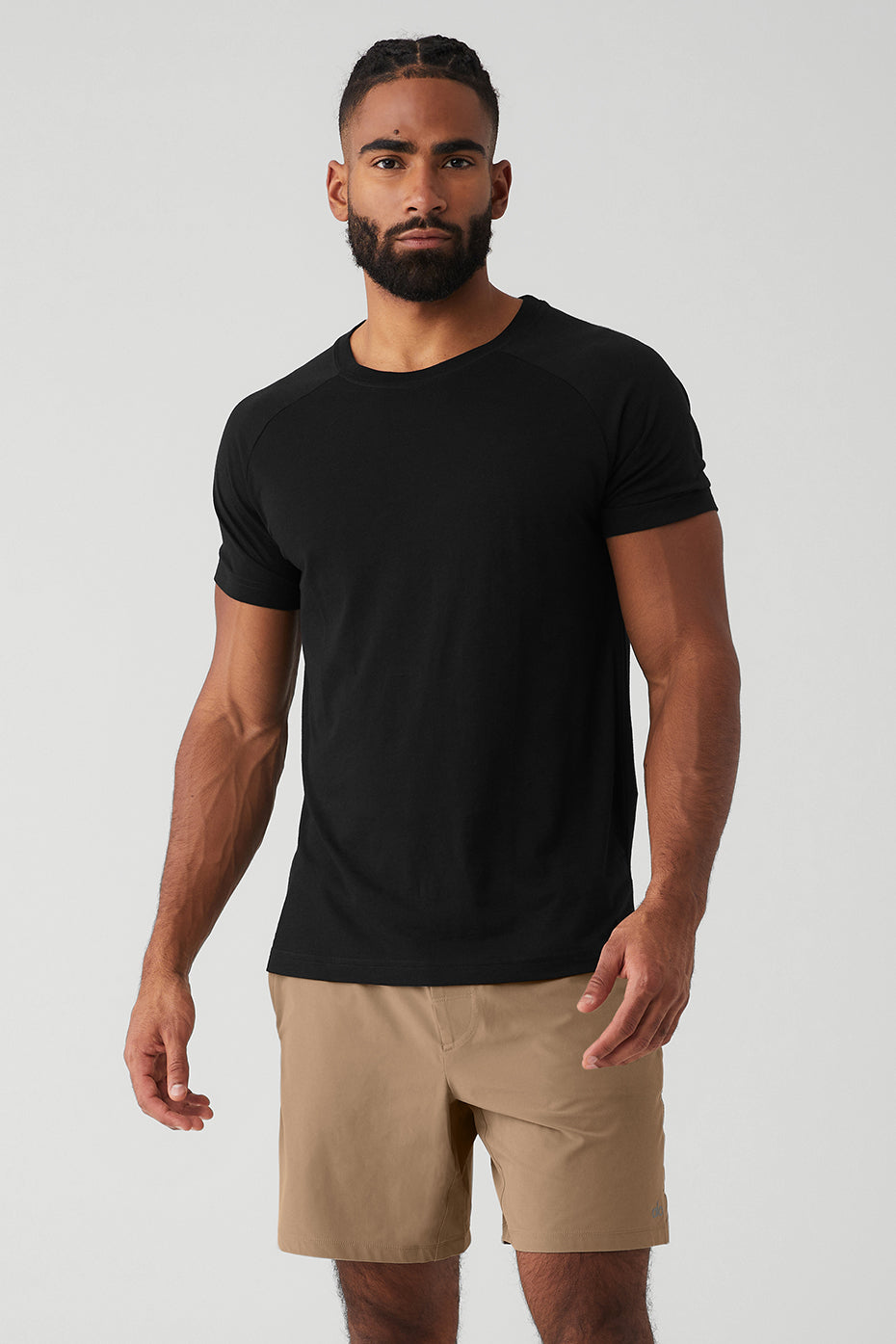 Alo Yoga The Triumph Crew Neck T-Shirt - Black | Editorialist