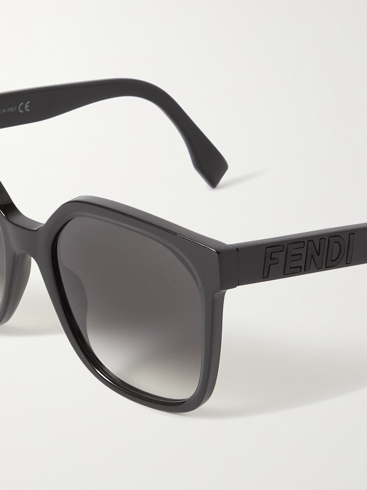 Fendi Oversized F0402/s Black Square Sunglasses Fendi Oversized Logo Square Acetate & Metal Sunglasses  main image 2