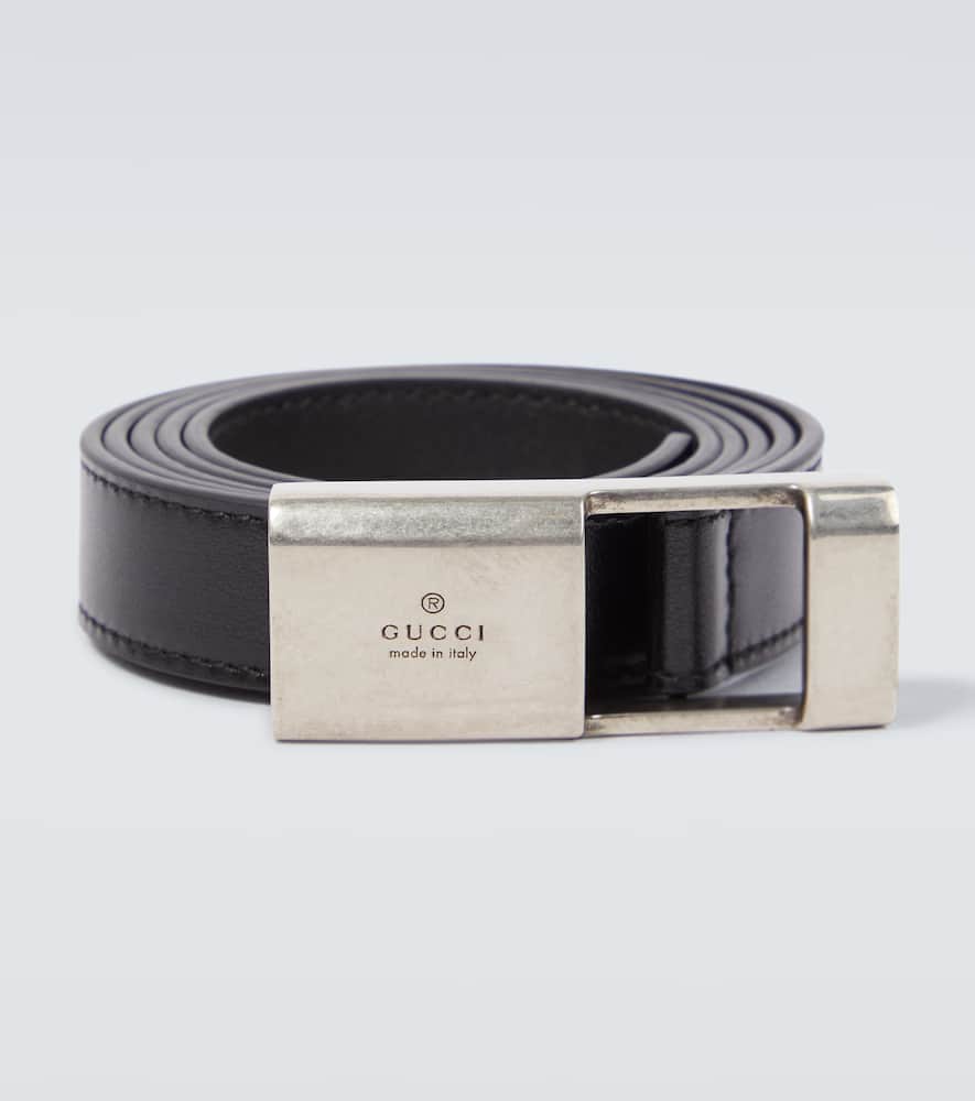 Gucci Made in Italy ?? Stamped Signature Buckle Belt In Excellent Condition Gucci Signature GG-Logo Black Leather Belt / Silver Buckle  main image 3