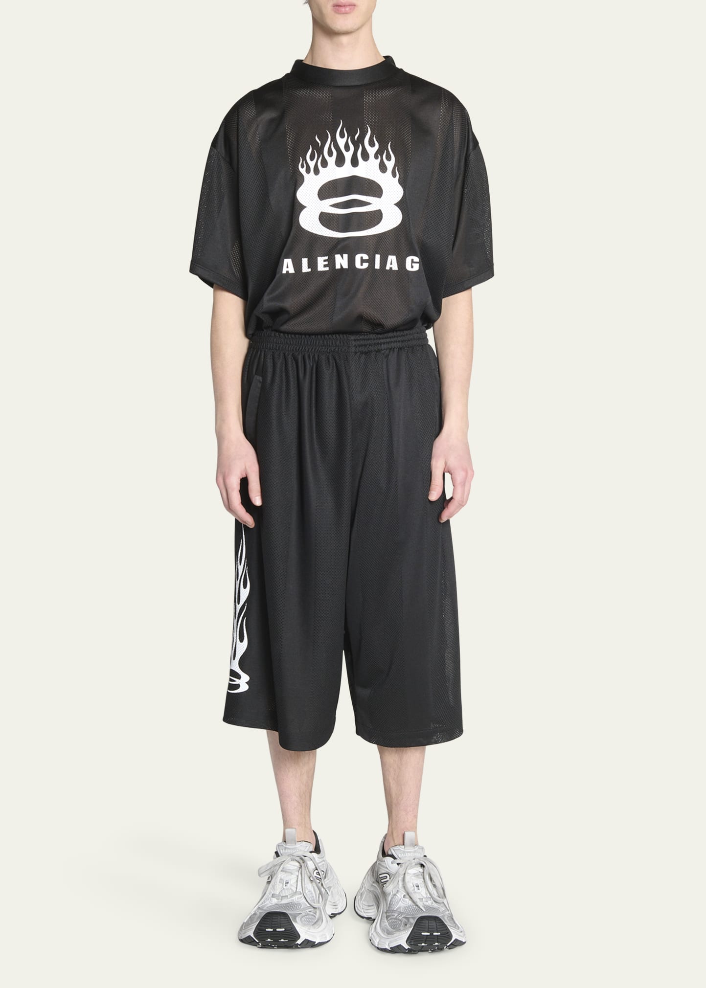 BALENCIAGA ユニティロゴ メッシュバギーショーツ ハーフパンツ 【公式 