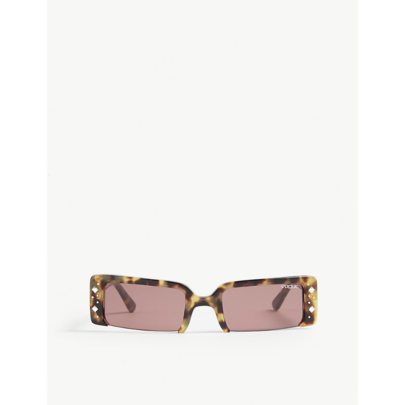 Vogue x Gigi Hadid Tortoise Rectangular Sunglasses VO5280-SB Amazon.com: Vogue Gafas de sol rectangulares Eyewear Special  main image 3