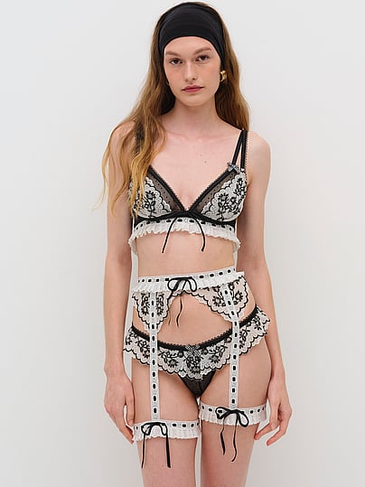 does victoria secret sell garter belts Cuida tu salud sexual con los mejores lubricantes de farmacia main image 1
