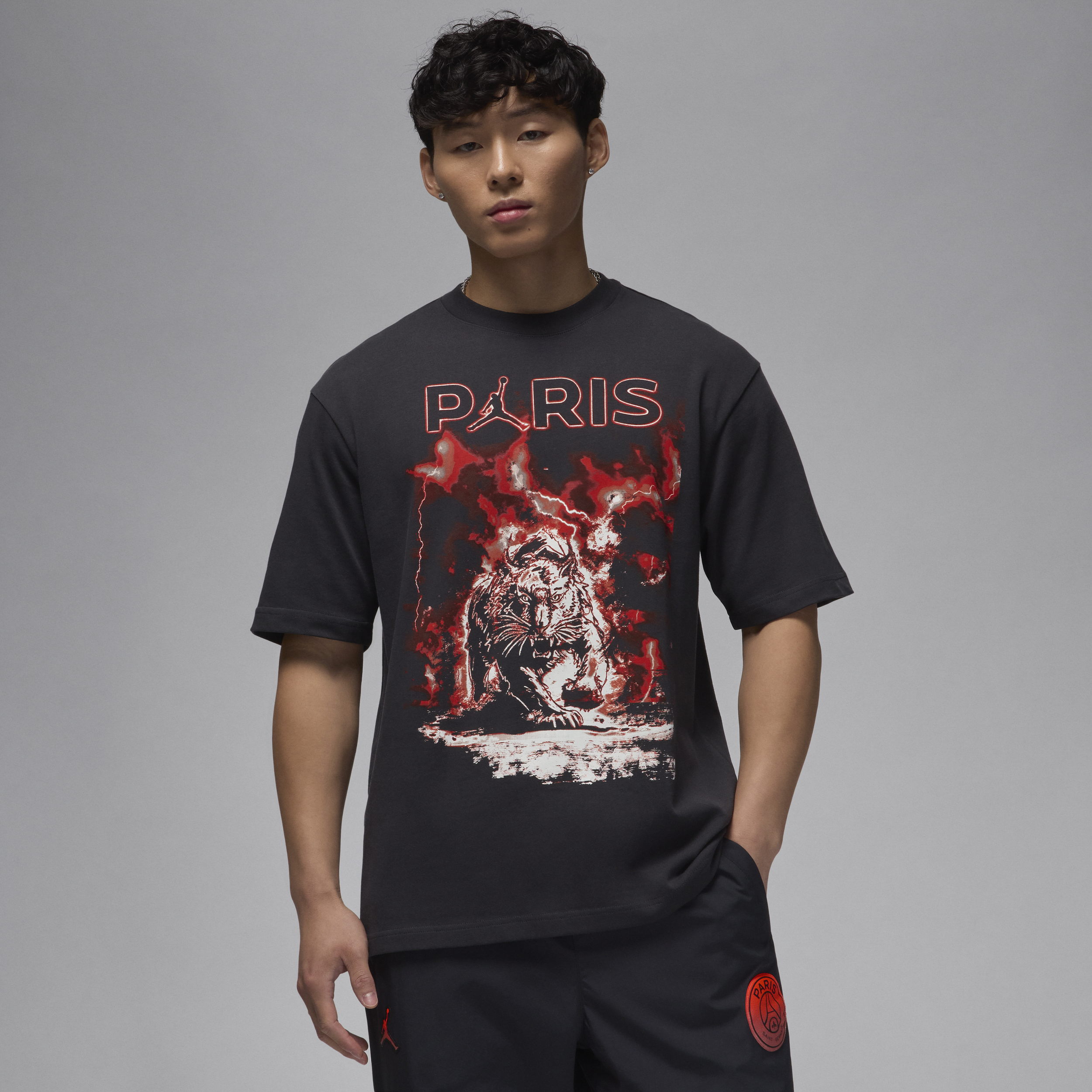 31185080~black_0.png