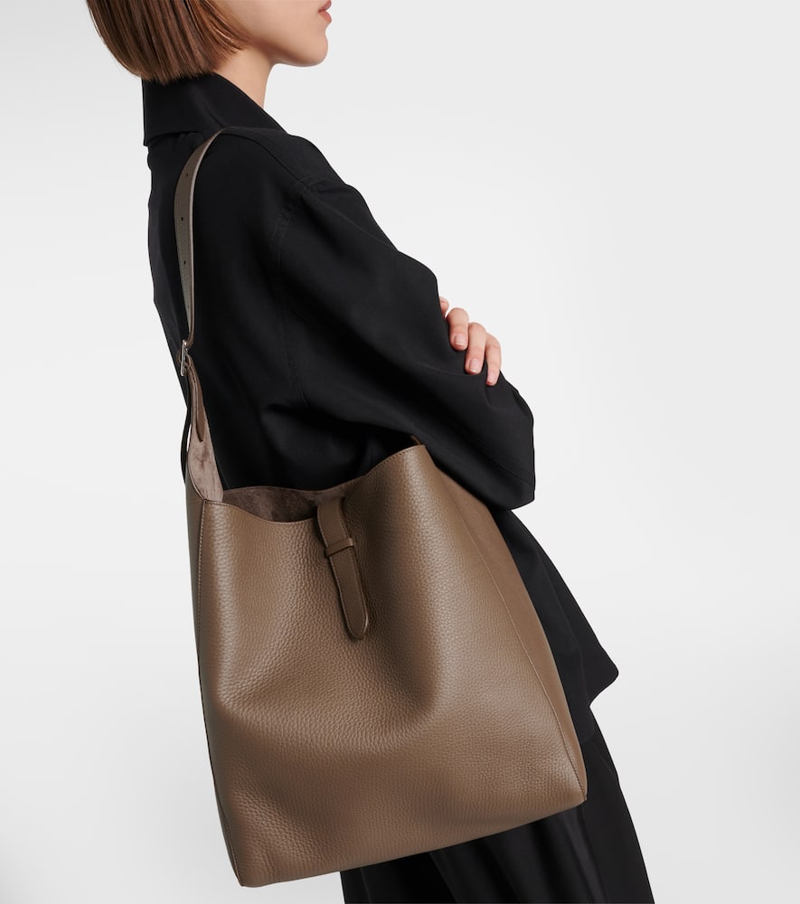 チイコ→ザ ロウ/THE ROW ショルダーバッグ BLAKE HOBO The Row | Blake black hobo bag | Savannahs