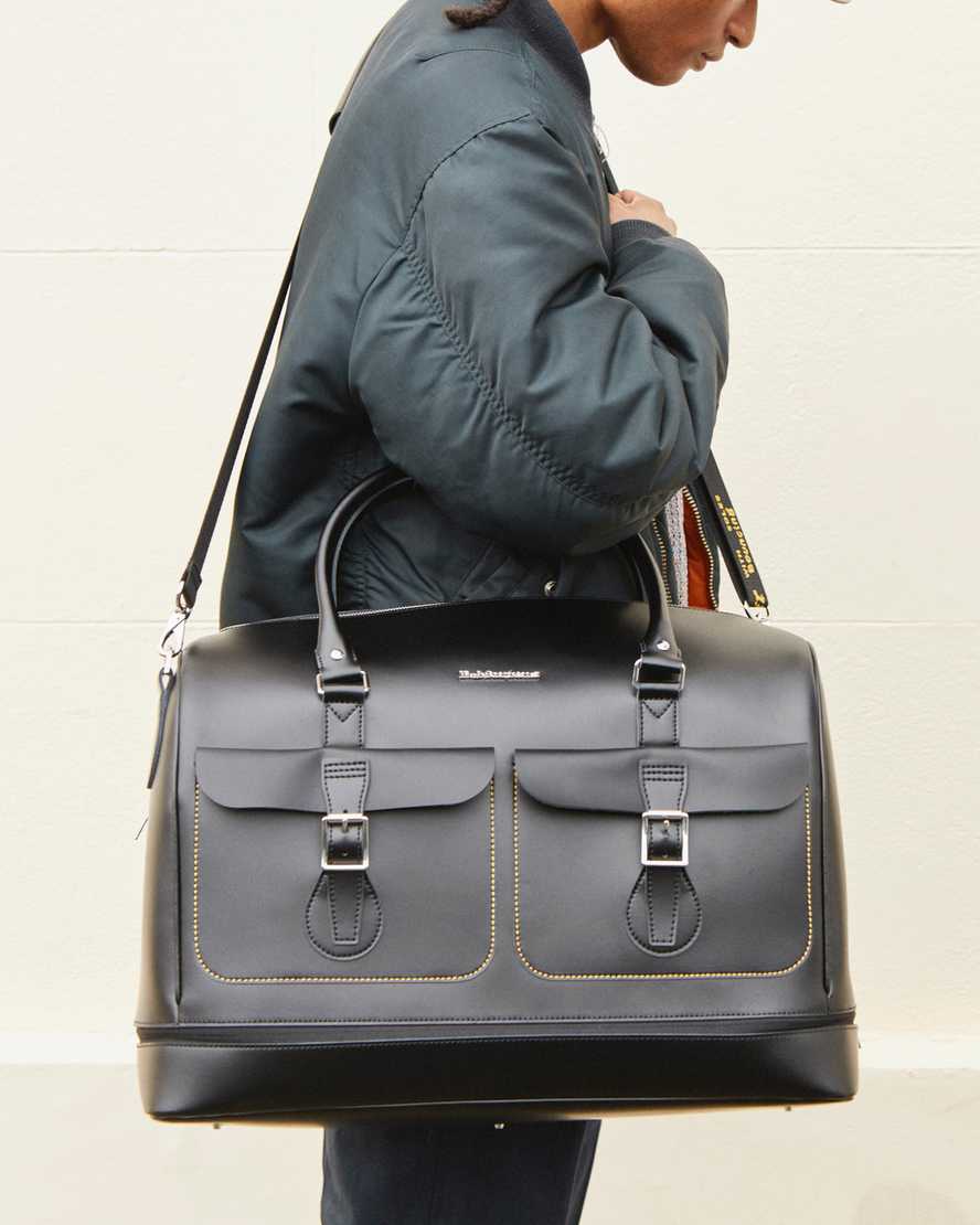 S*N様 【国内未発売】Dr.martens Weekender Bagドクター Dr. Martens Smooth Leather Weekender Bag - Black | Editorialist