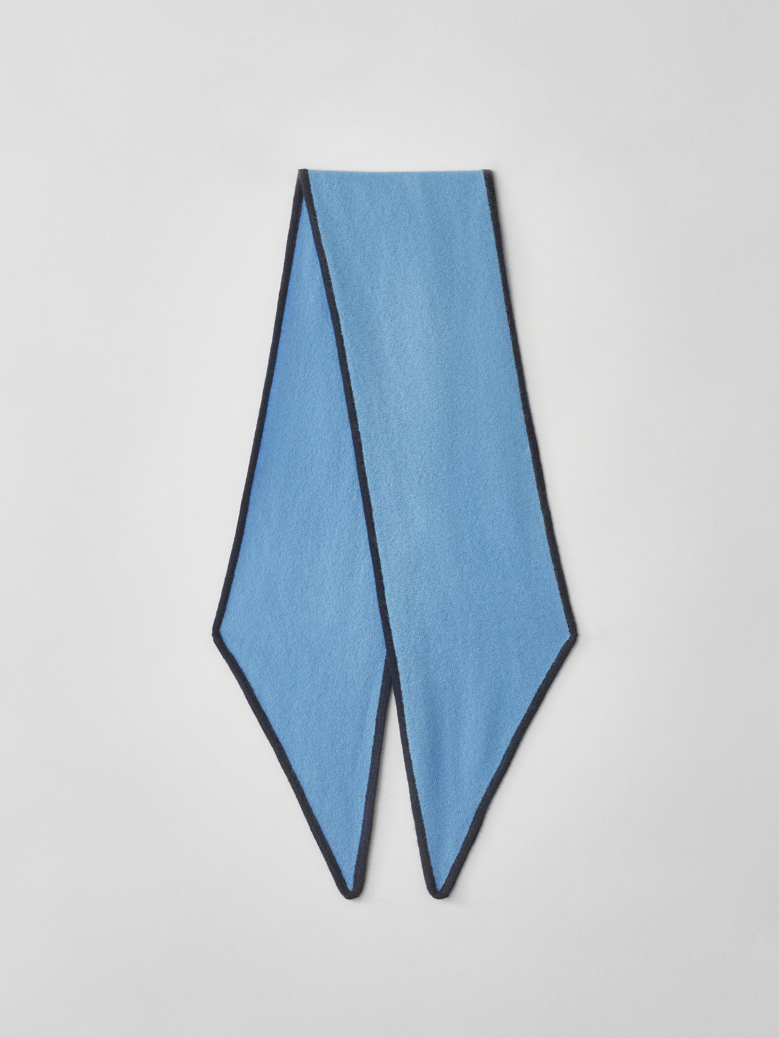 LISA YANG the chelsea scarf
