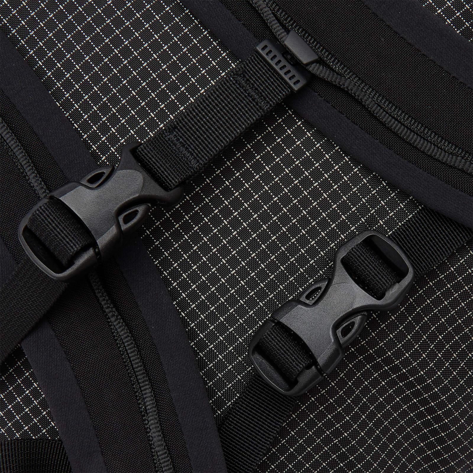 Arc'Teryx Konseal 15 Backpack - Black | Editorialist
