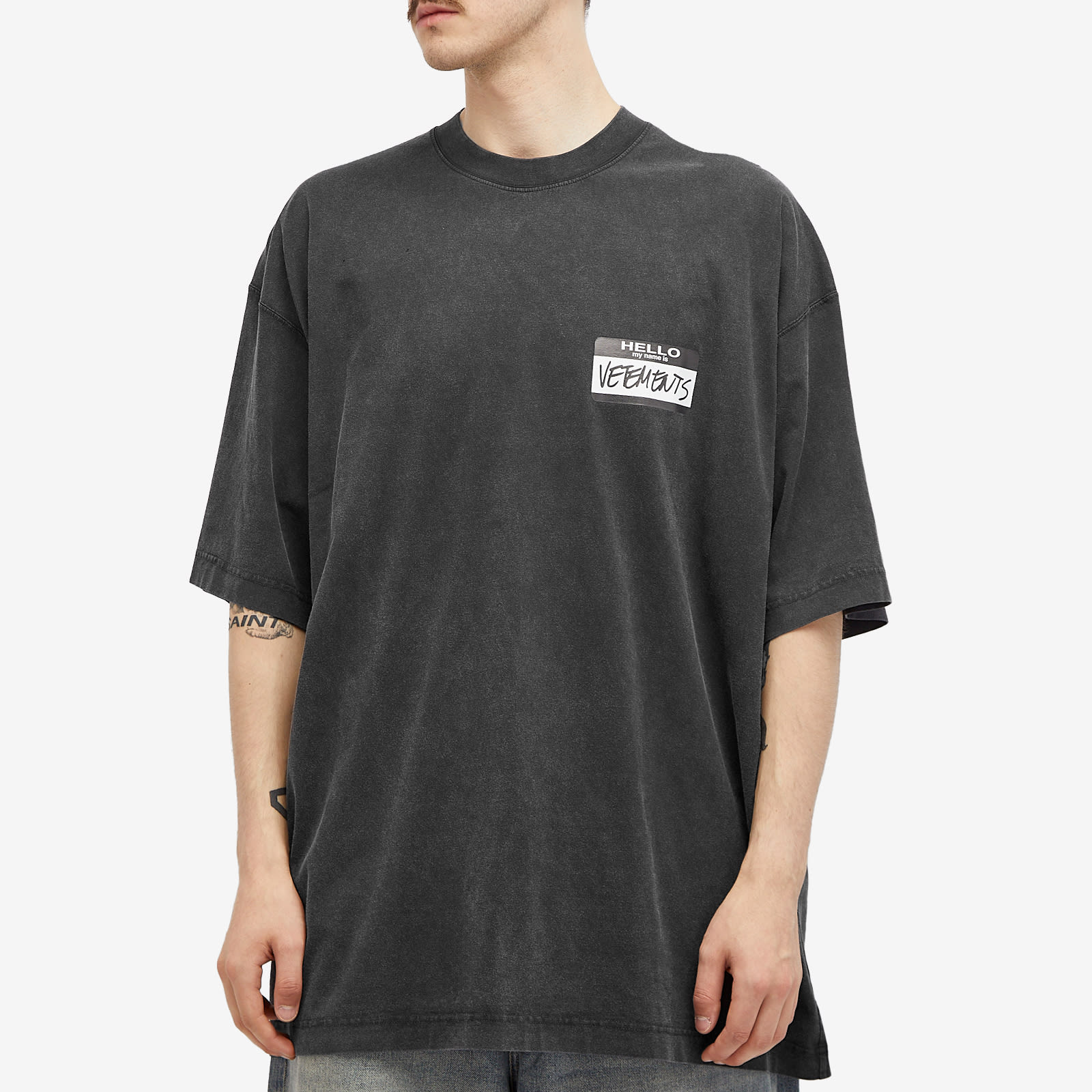 Vetements Hello My Name Is T-Shirt In Black - 40% Off | Editorialist
