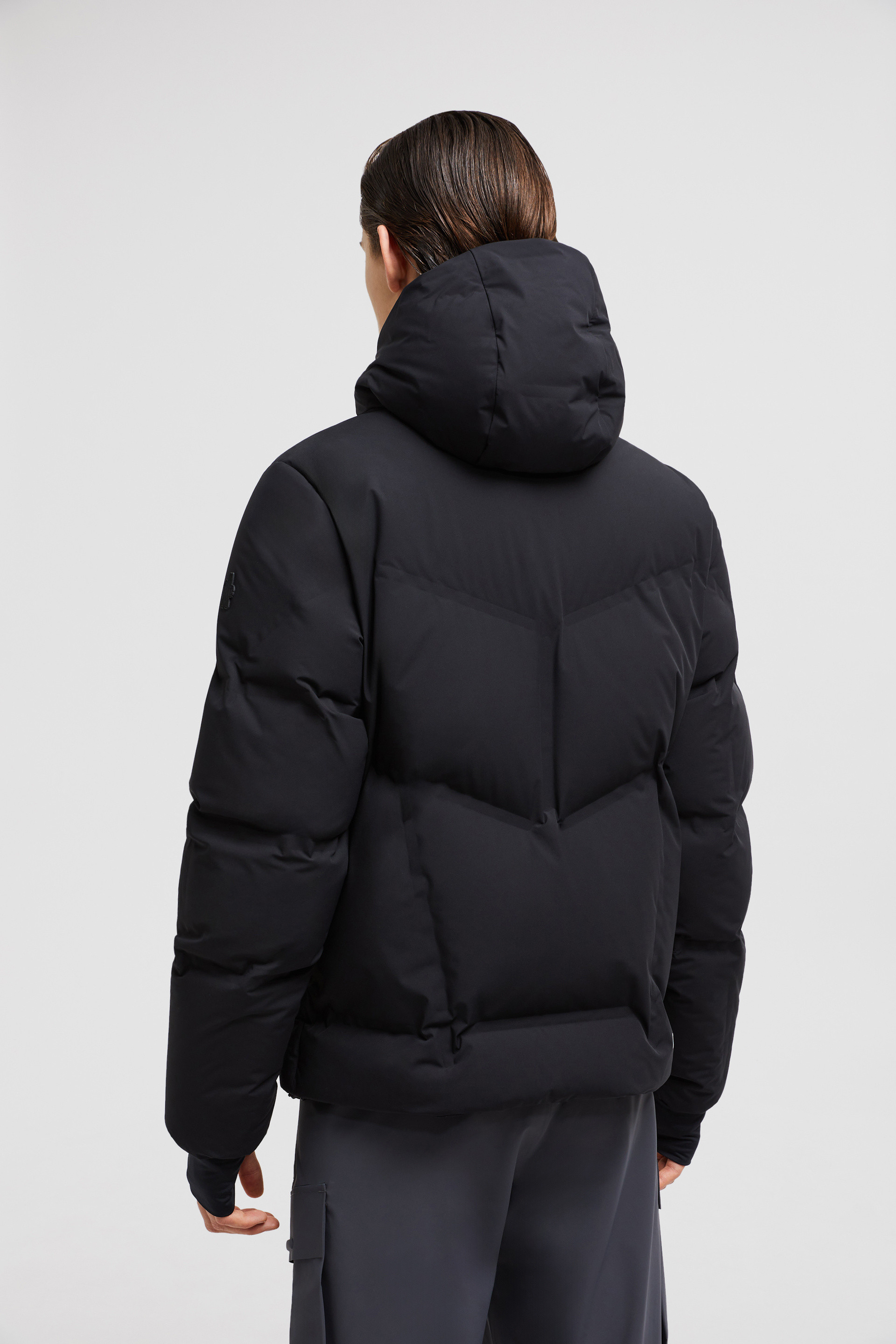 Moncler DAY-NAMIC ARCESAZダウンジャケット　ブラック M Moncler Arcesaz Hooded Down Jacket - Black | Editorialist