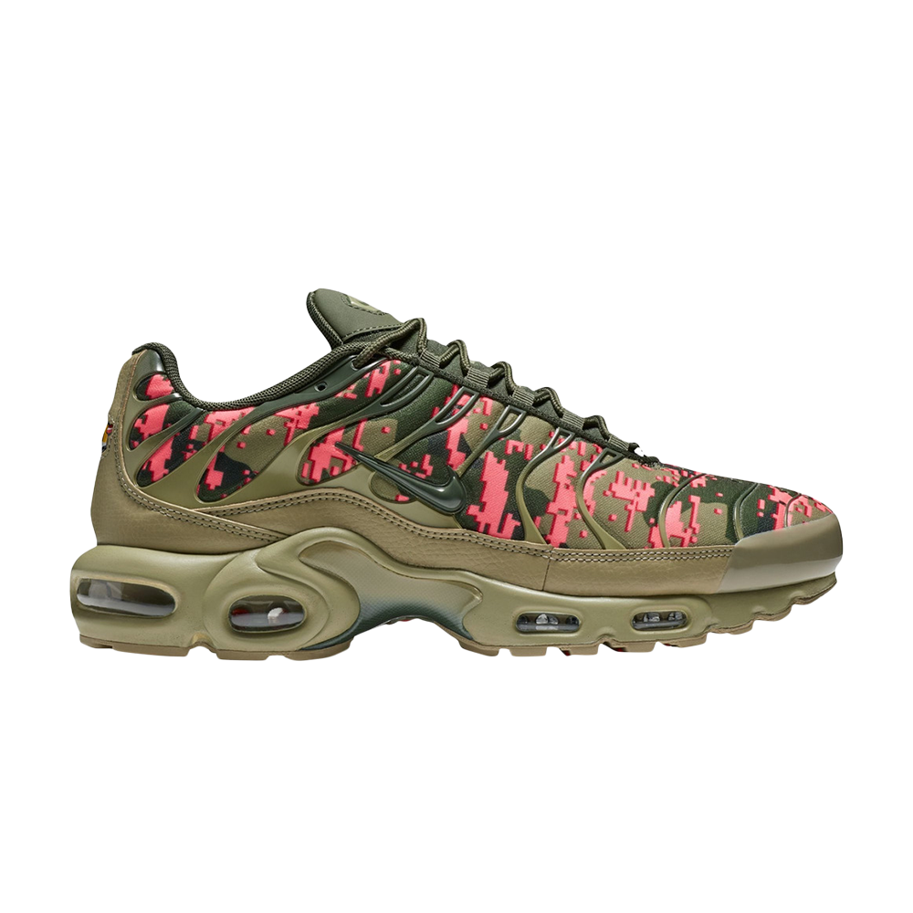 nike air max plus olive green and pink