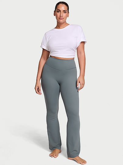 VICTORIA'S SECRET Victoria's Secret VSX Elevate™ Flare Leggings